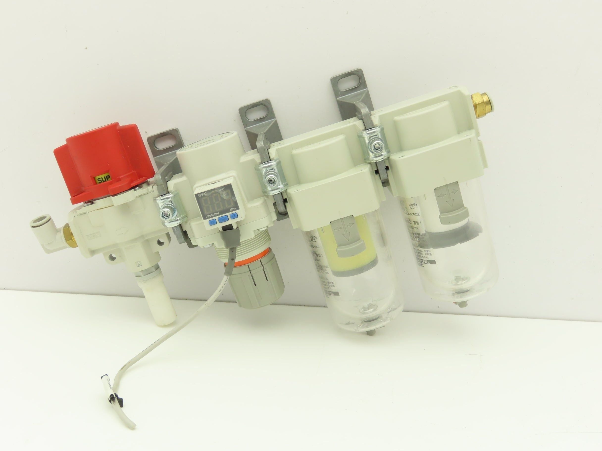 SMC Pneumatic Air Filter Regulator Relief Lubricator Pressure Switch A ...