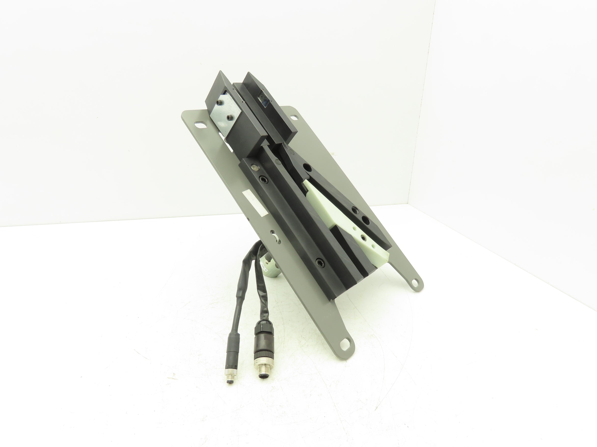 7085684 Soft Shift Rotary Actuator Assembly With Diverter & Photo Eye ...