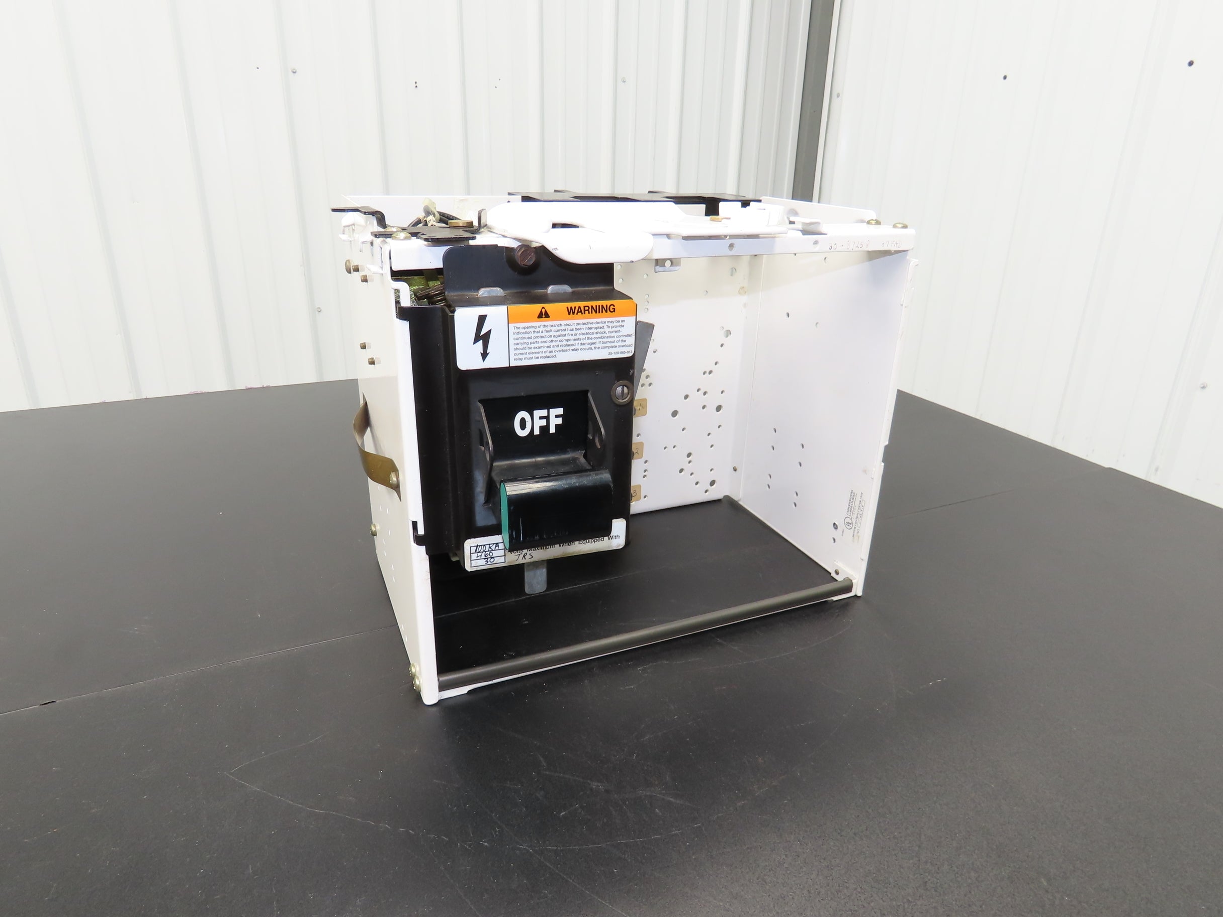 Siemens MCS603L Combination Bucket Breaker MCC Fused 600VAC 3Ph No Sta ...