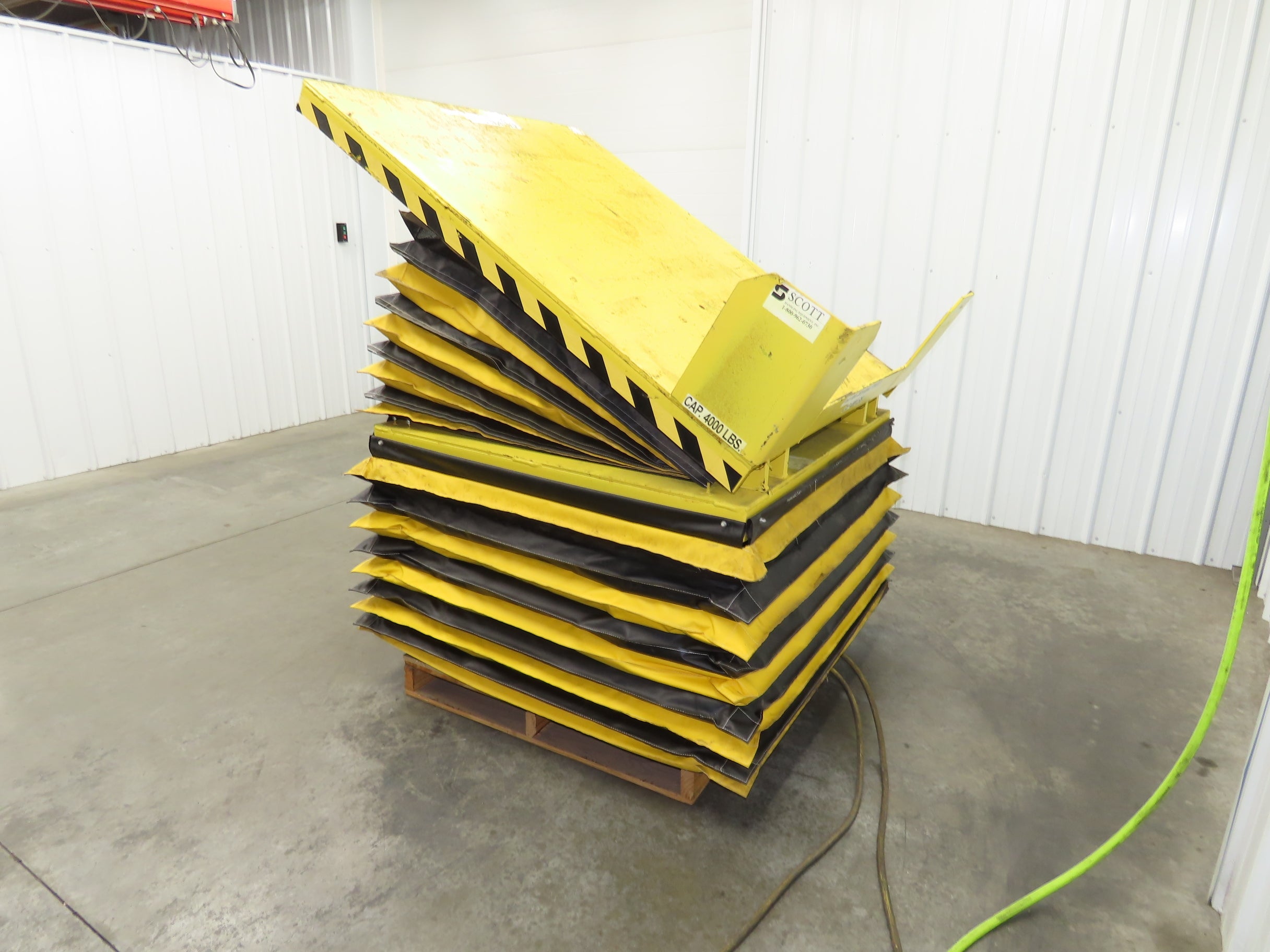 Scott Pneumatic 25" Lift Tilt Table Tote 4000lbs 32° Degree Tipper 64x ...