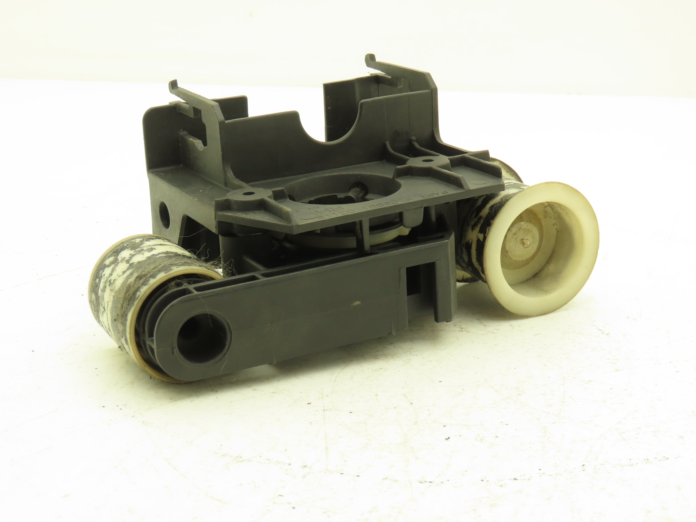 Dematic 06881-02116 RH Accumulation Conveyor 1-Way Flow Control Flange ...