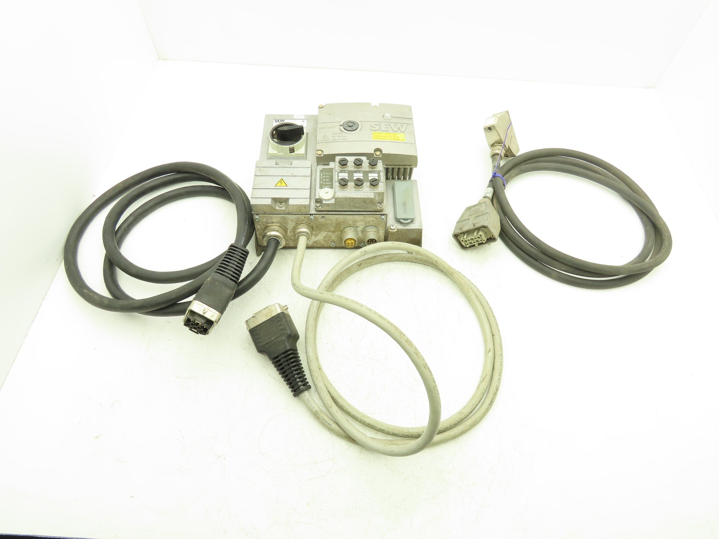 Sew Eurodrive MFD32A/MM11C/Z38G0/AFG Movimot VFD Drive Field Distribut ...