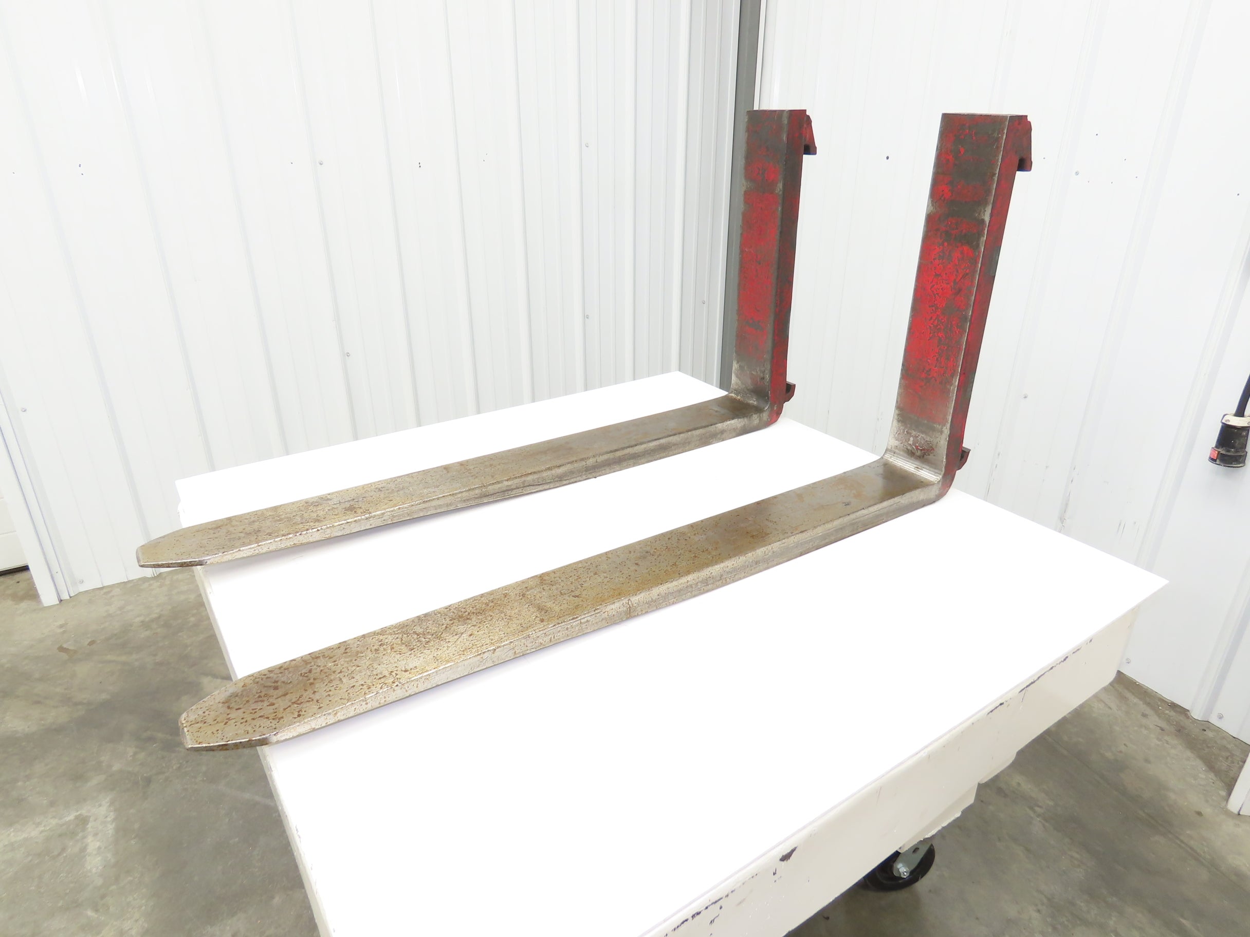 Cascade 7000027 4-3/4 X 47-3/4" Class 3 Steel Forklift Forks 20" Carri ...