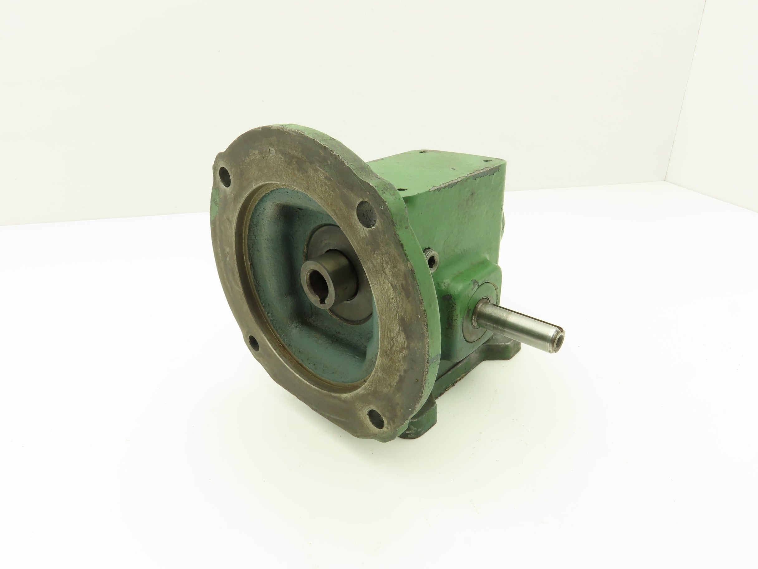 Worm Gearbox 5:1 Reducer 350rpm 56C RH Output – ARROW INDUSTRIAL SALES