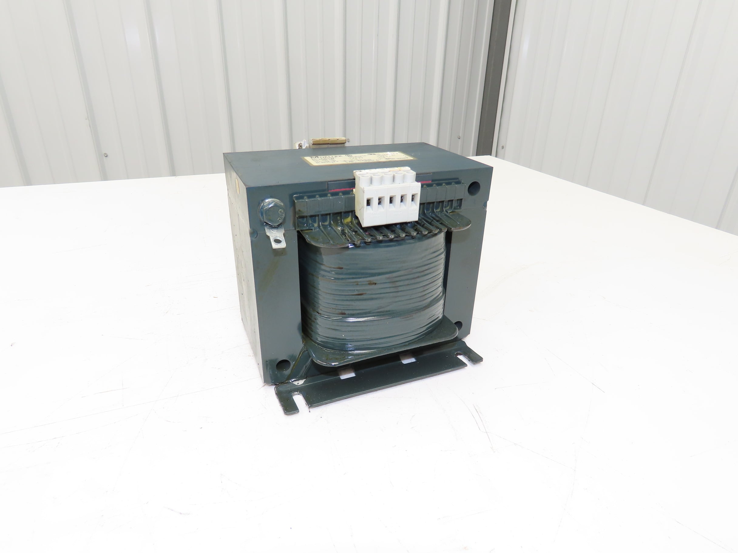 Moeller STN 2.0 S002 Transformer 1 PH 200-230 Primary 9.5A/100-120 Sec ...