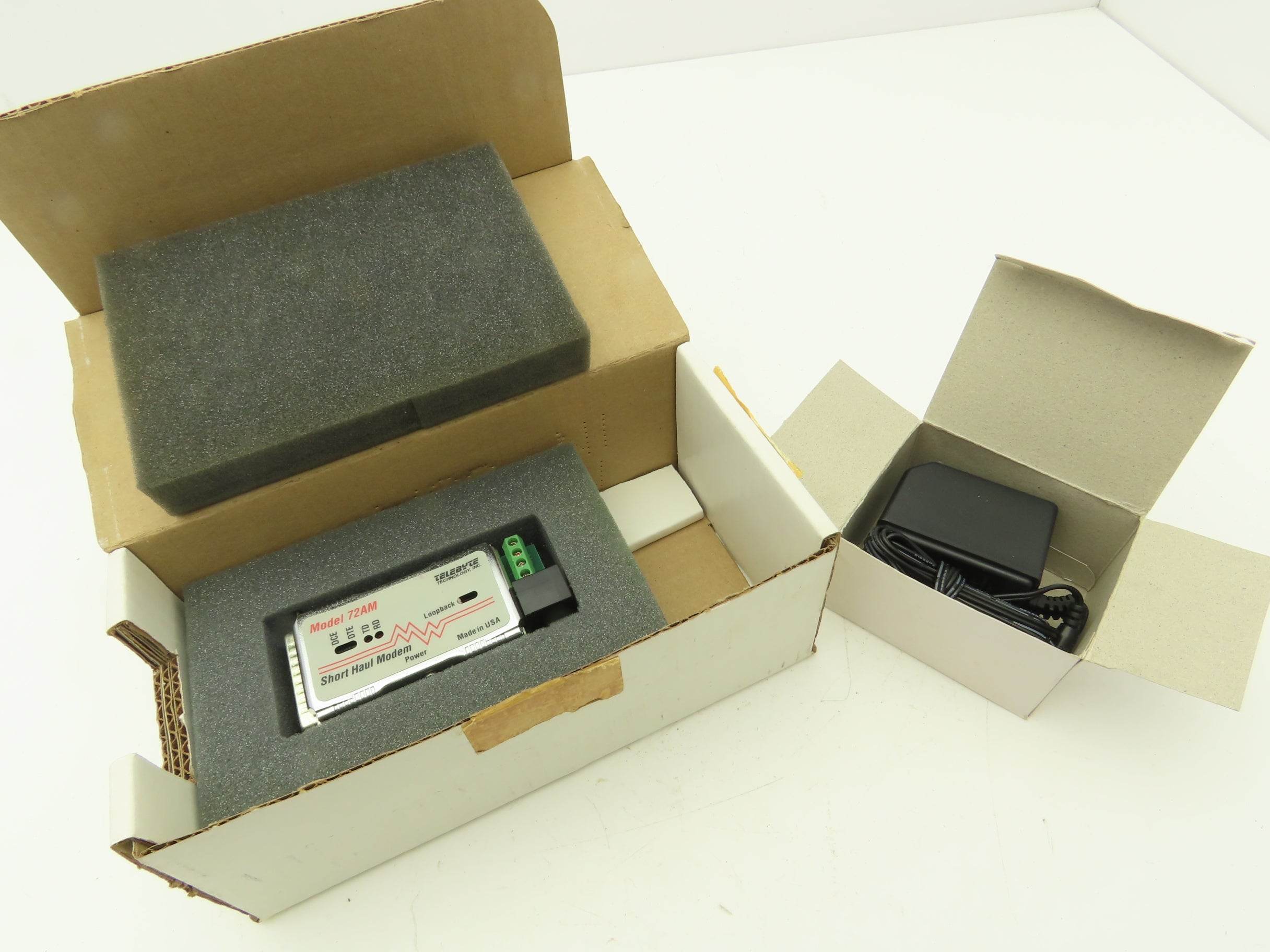 Telebyte Model 72AM Short Haul Modem With Power Supply 120VAC In 9VAC ...