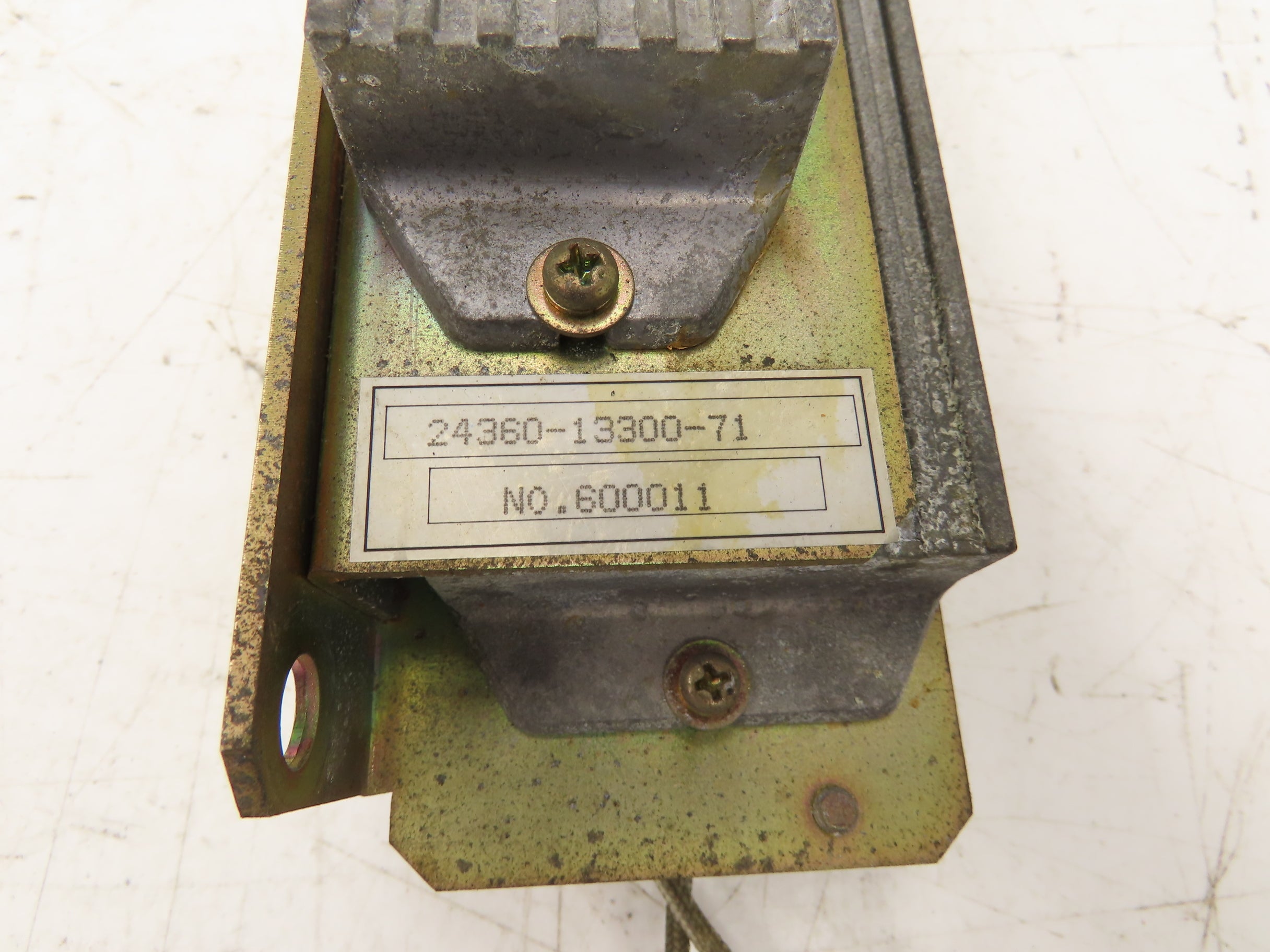 Toyota 24360-1330-71 Resistor Panel Removed From 5FBCU20 36V Electric ...