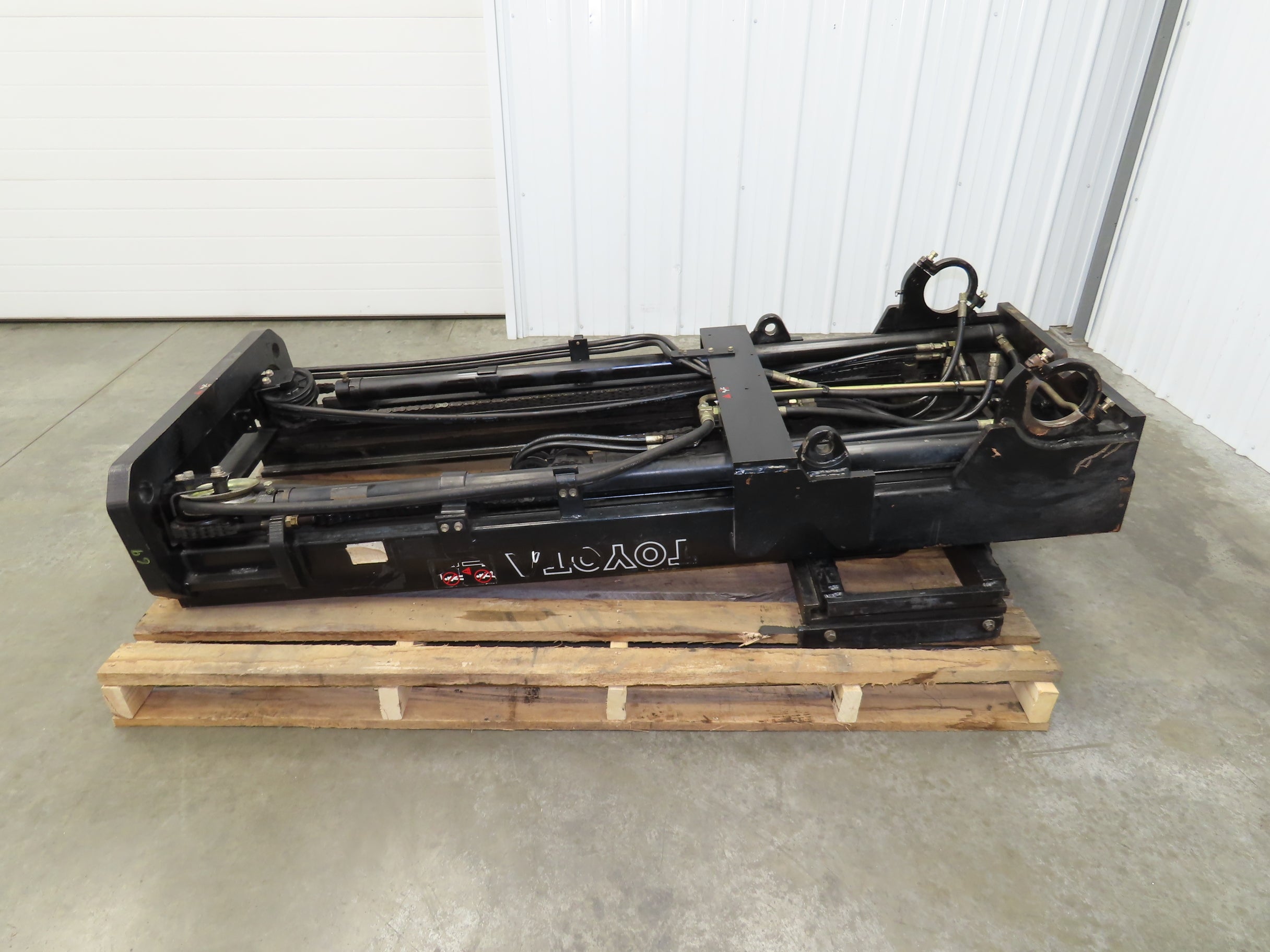 Toyota 5FBCU20 Forklift Mast 189" 3-Stage Tilt Class 2 3860lbs Capacit ...