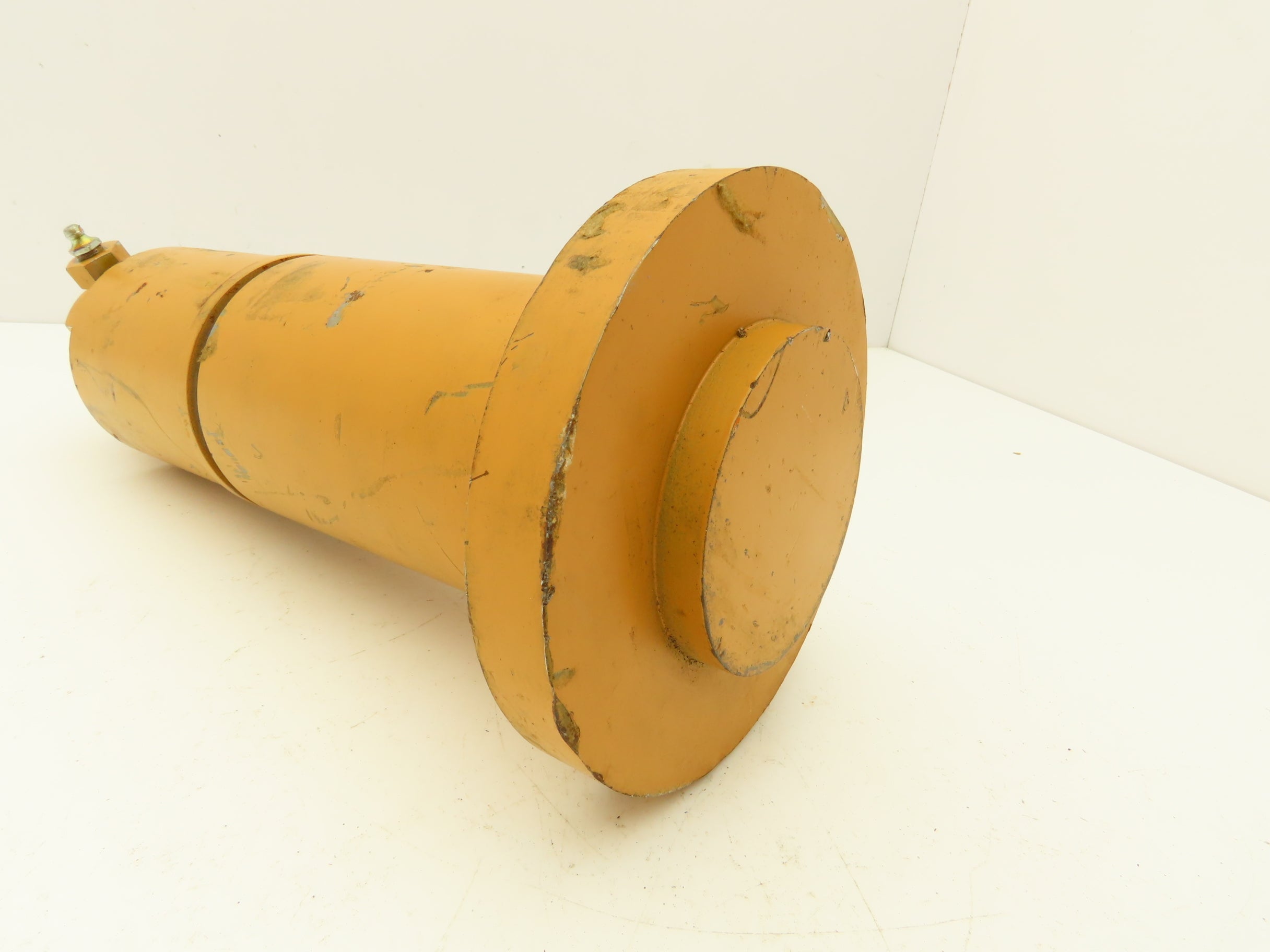 D36642 Grease Cylinder 2-3/8" Shaft 5-1/2" Base 8" Stroke Track Tensio ...