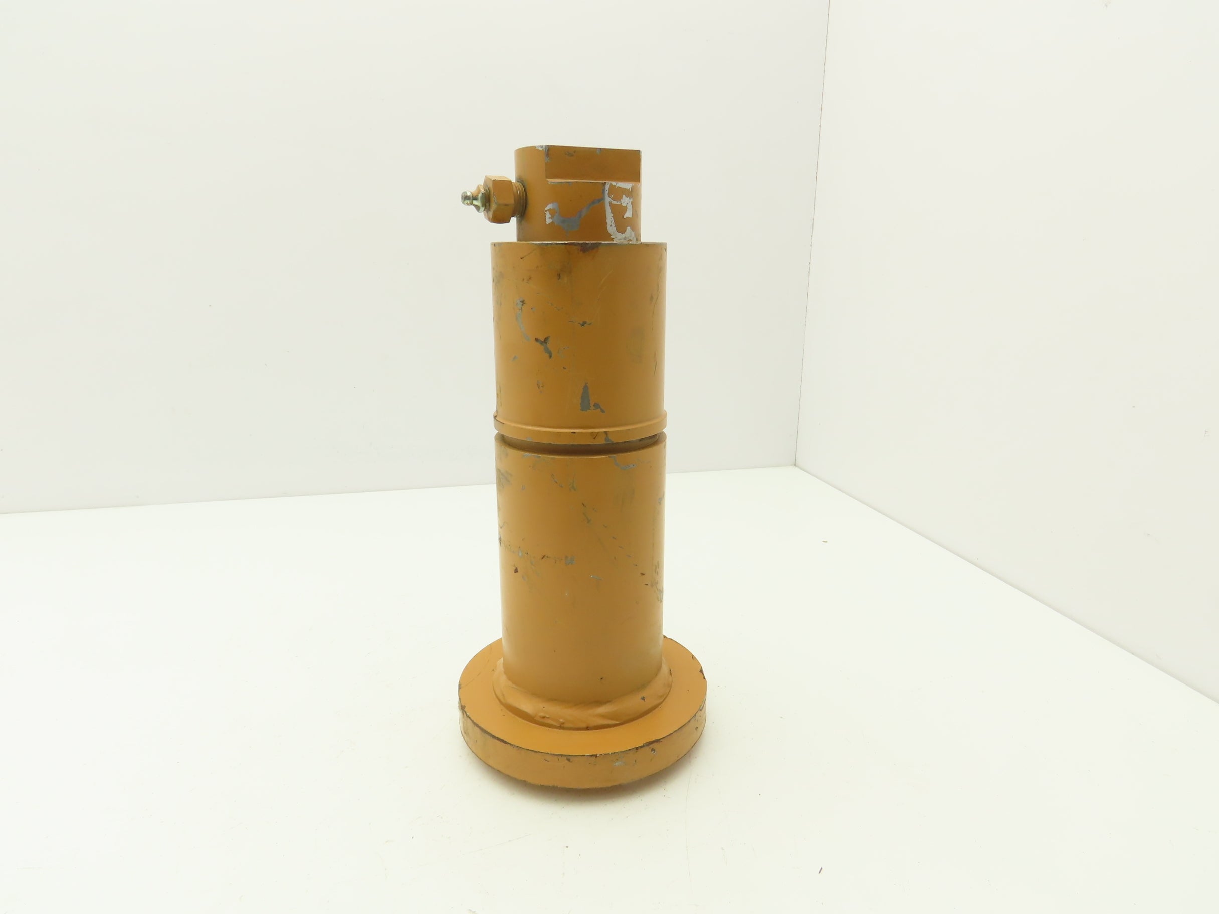 D36642 Grease Cylinder 2-3/8" Shaft 5-1/2" Base 8" Stroke Track Tensio ...