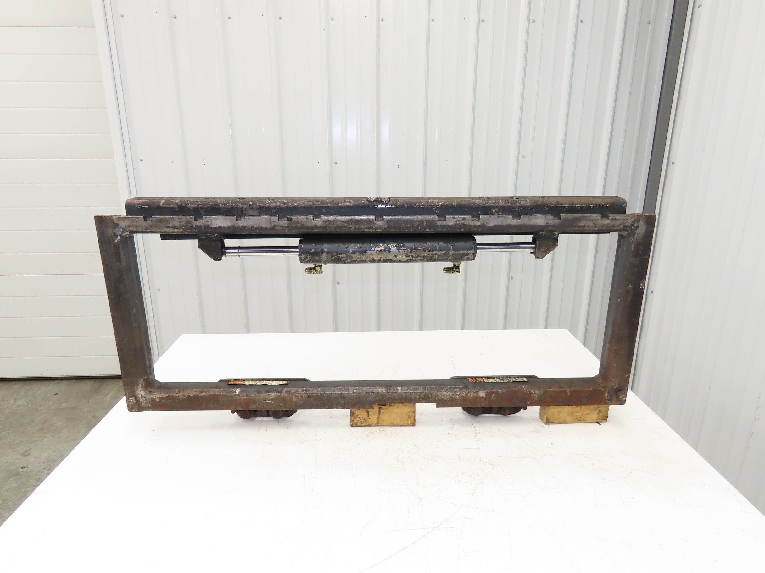 Cascade Forklift Side Shift 16" Class 2 Fork 41" Chassis – ARROW ...