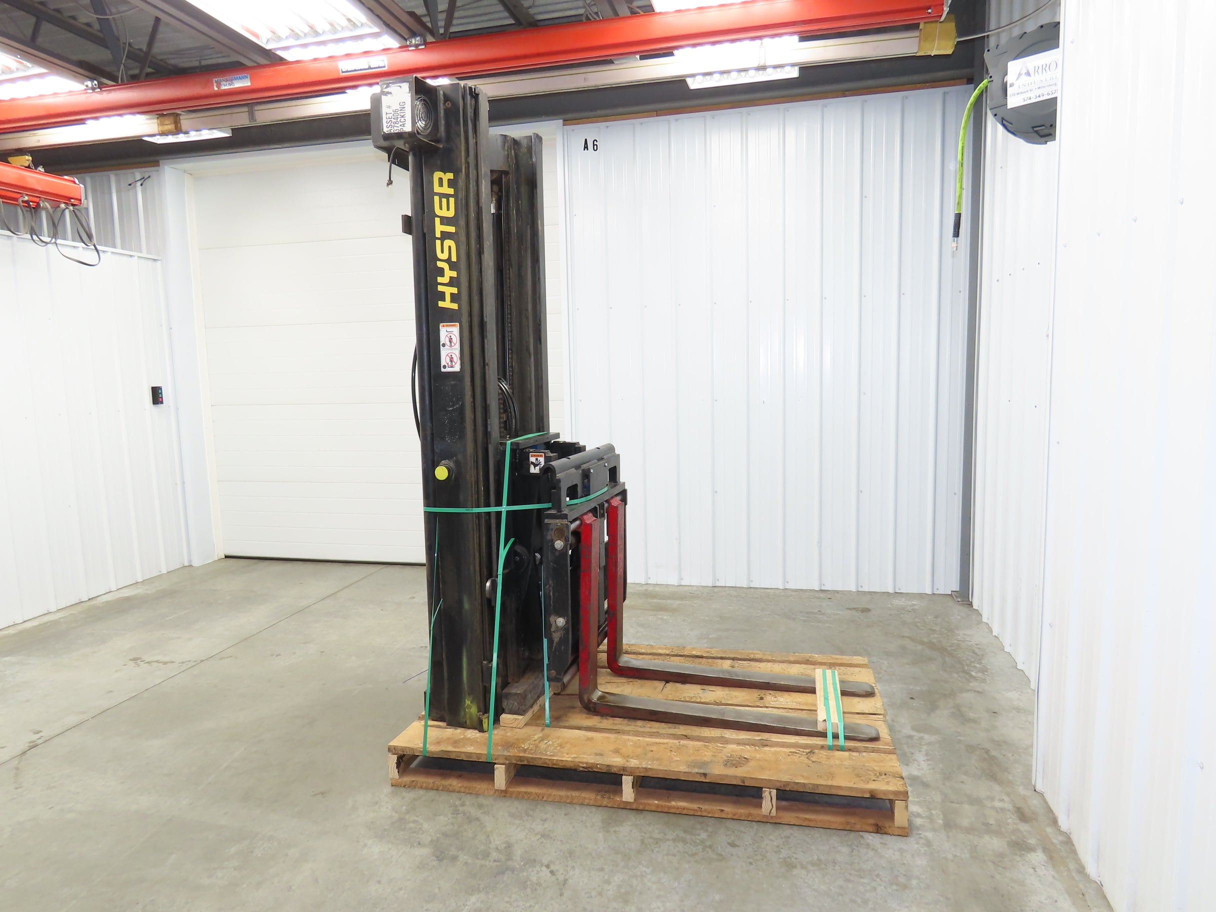 Hyster Mast & Fork Assembly 3 Stage 209" Lift 3000lb Off N30XMR2 Reach ...