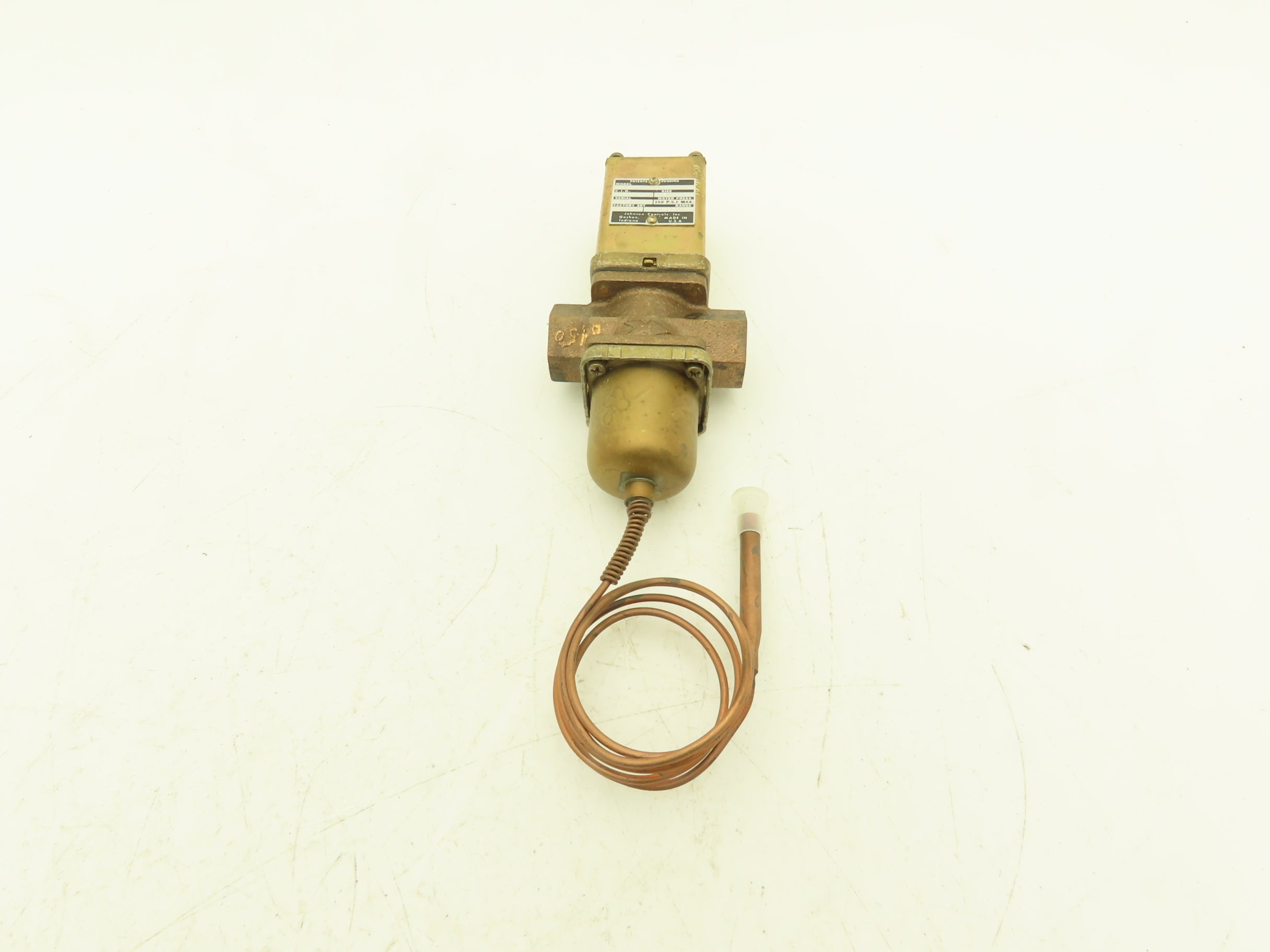Johnson Controls V46BA-2 Water Valve 3/8" NPT 150 PSI Max Set 105# Ran ...