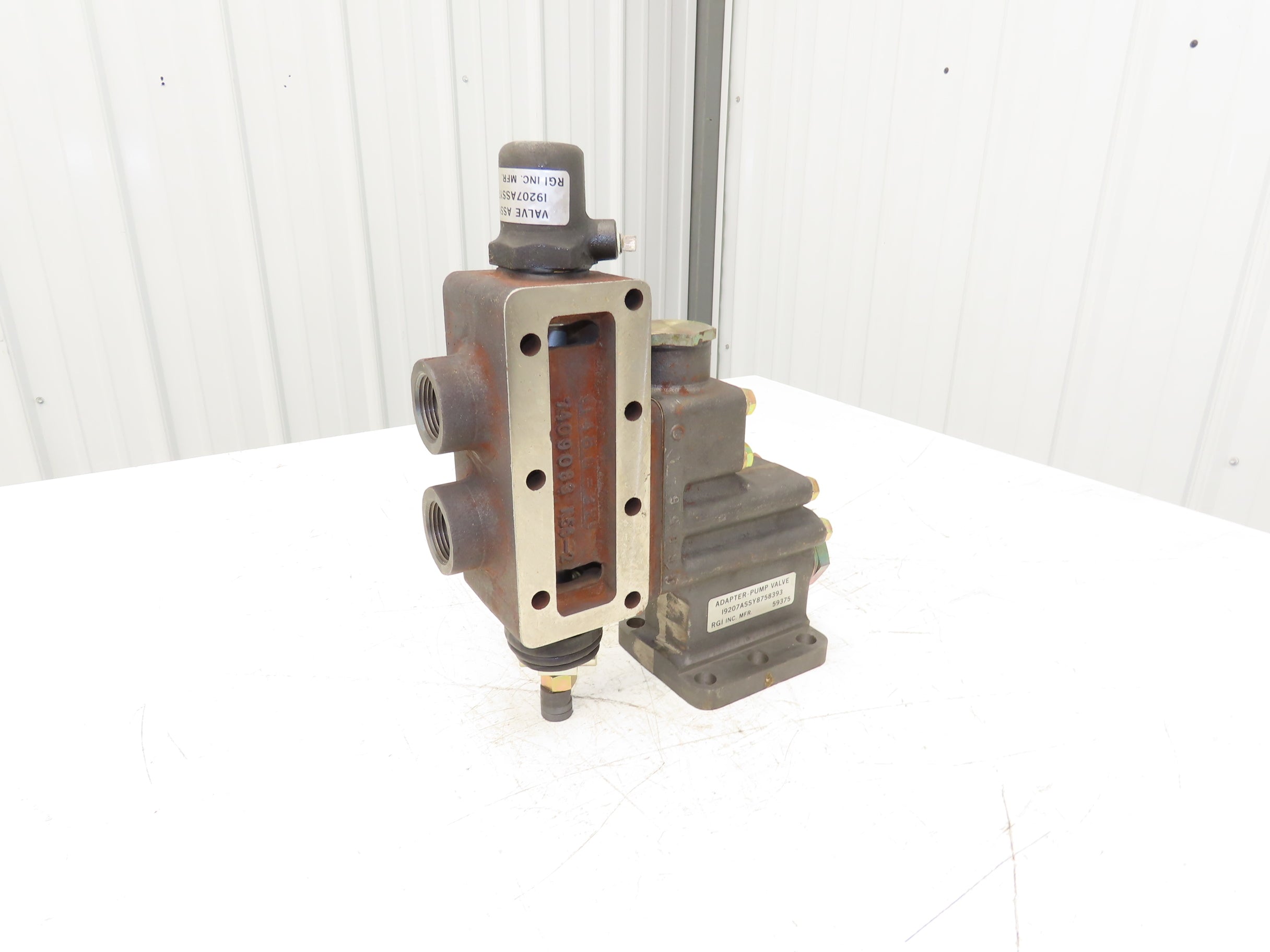 RGI 8758393 Hydraulic Valve Pump Adaptor 4 Way Spool Valve Military Ta ...