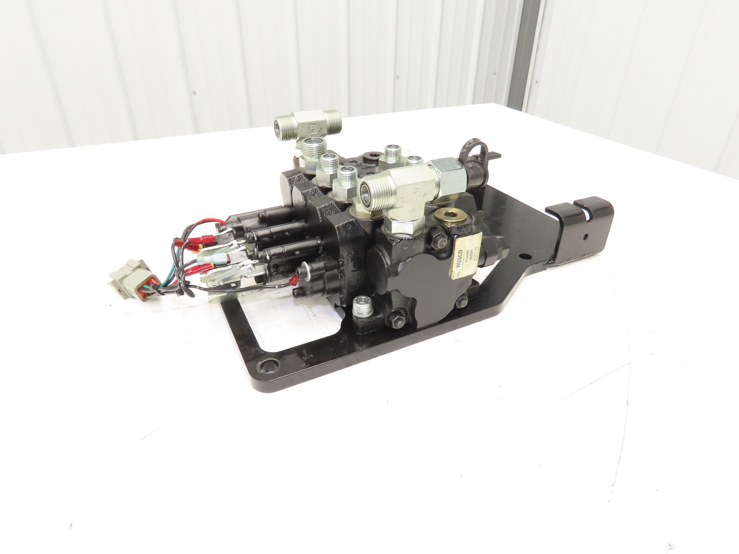 Landoll 072011-02 Hydraulic 3-Spool Mast Control Valve Off LSC30 Forkl ...