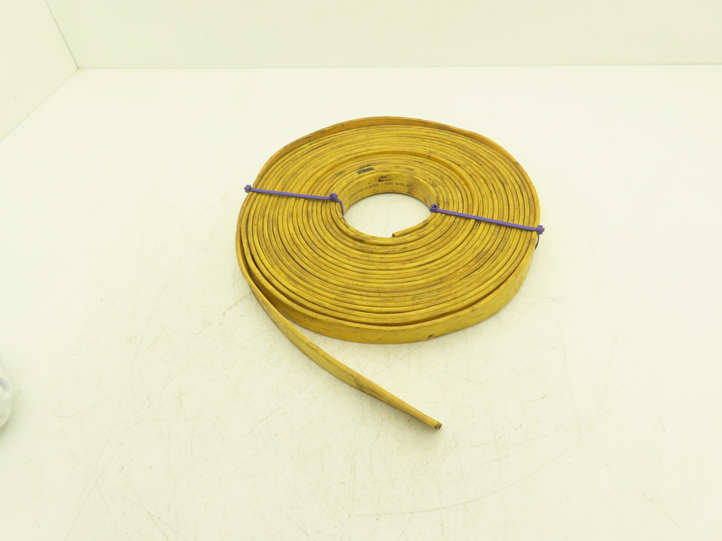 Festoon Cable Outdoor E-24573 Multi-Conductor Flat Cable 8 Wire 16AWG ...