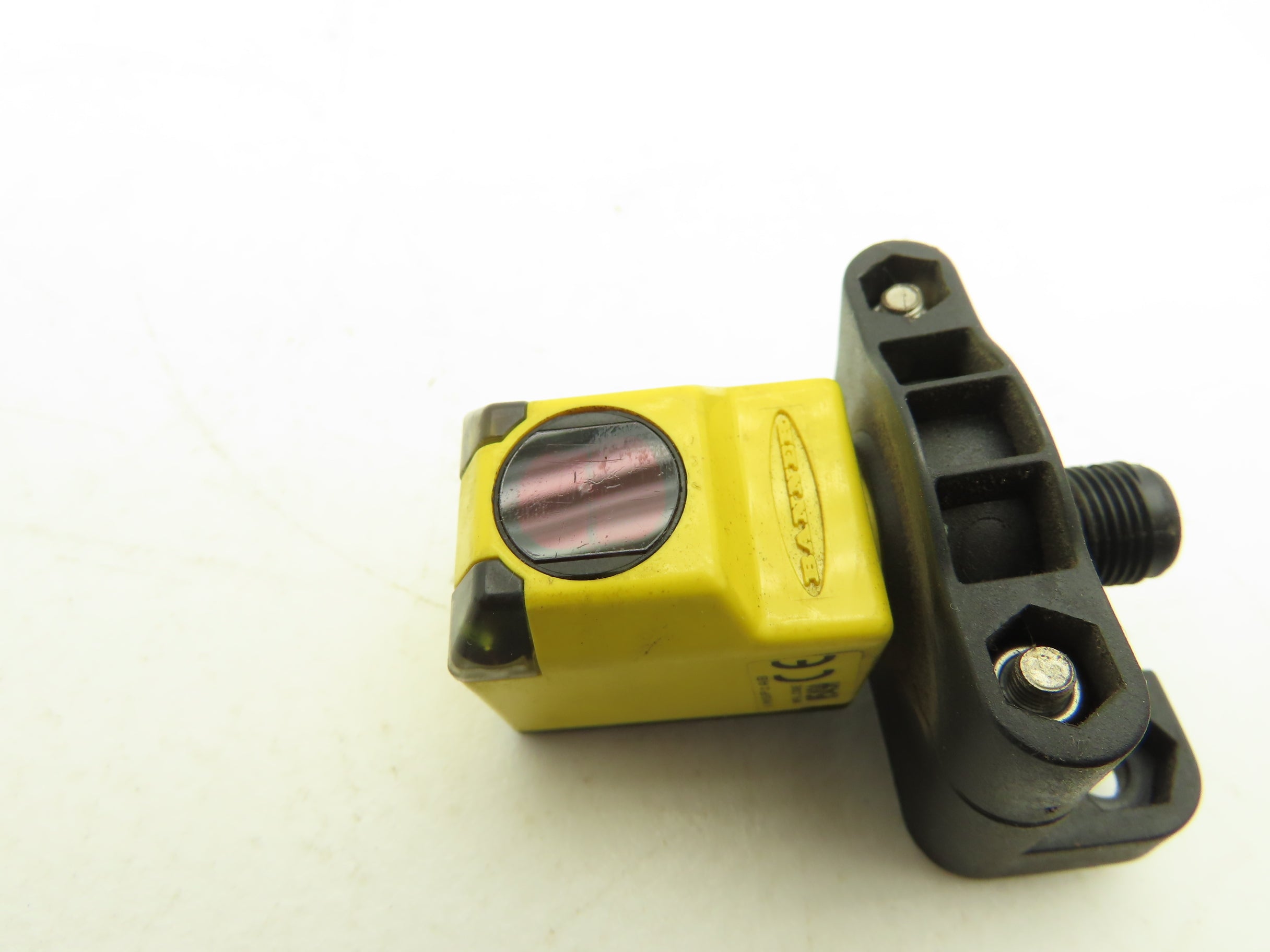 Banner Q25SP6LPQ Right Angle Base Mount Retroreflective Sensor 10-30VD ...