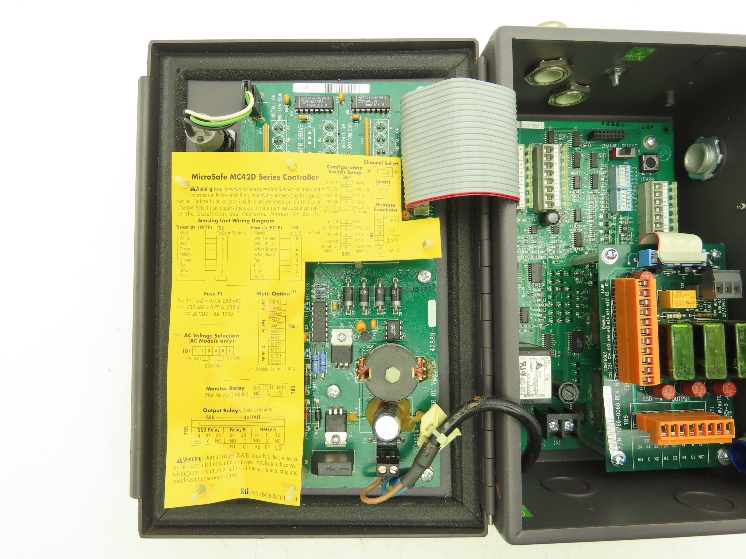 STI 42748-4120 MicroSafe Light Curtain Control Box MC42D-2-DC 0.3-9M R ...