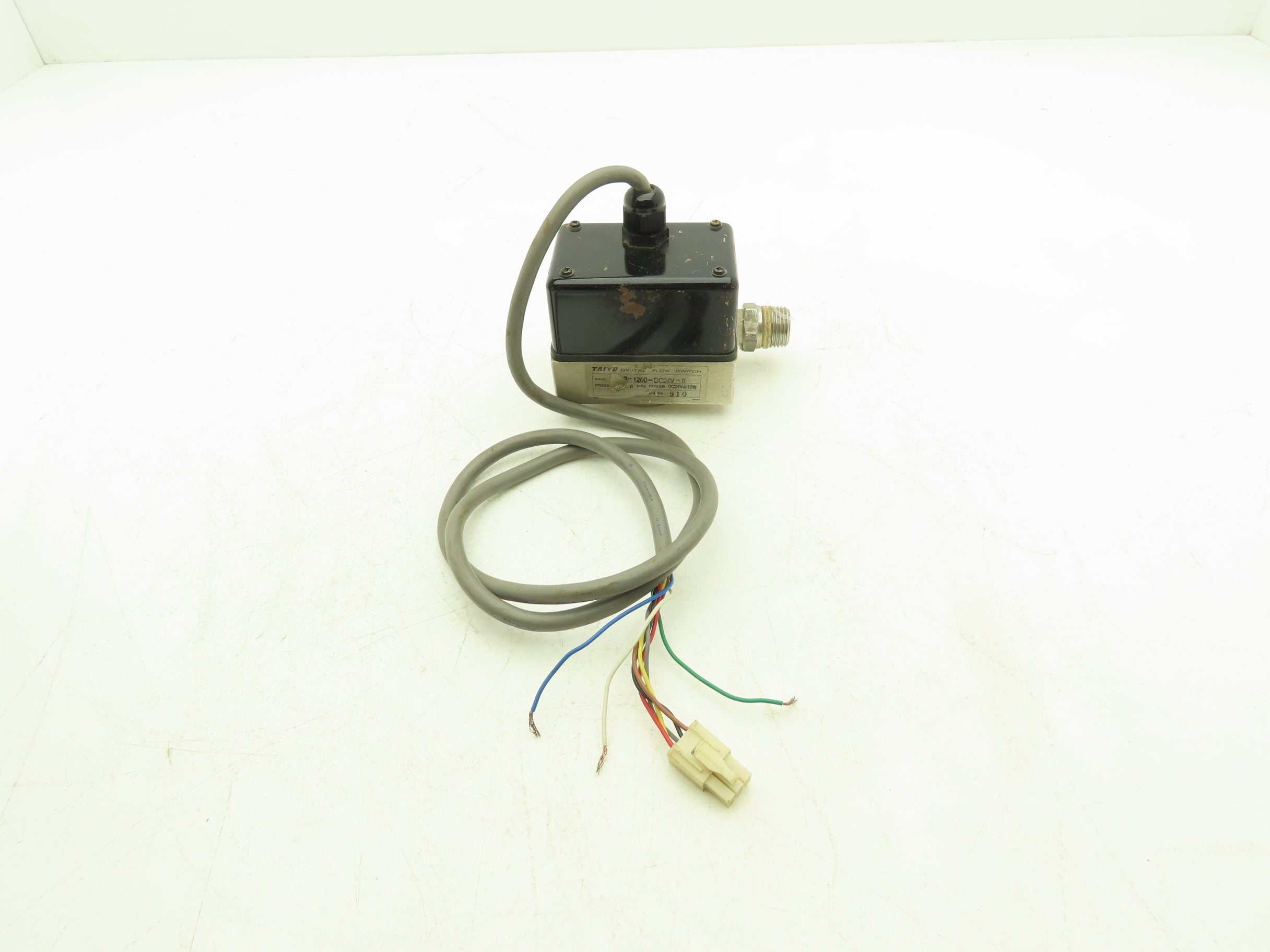 Taiyo DFS3-1200-DC24V-5 Digital Flow Switch 3/8" NPT 1MPa 24VDC *Read ...