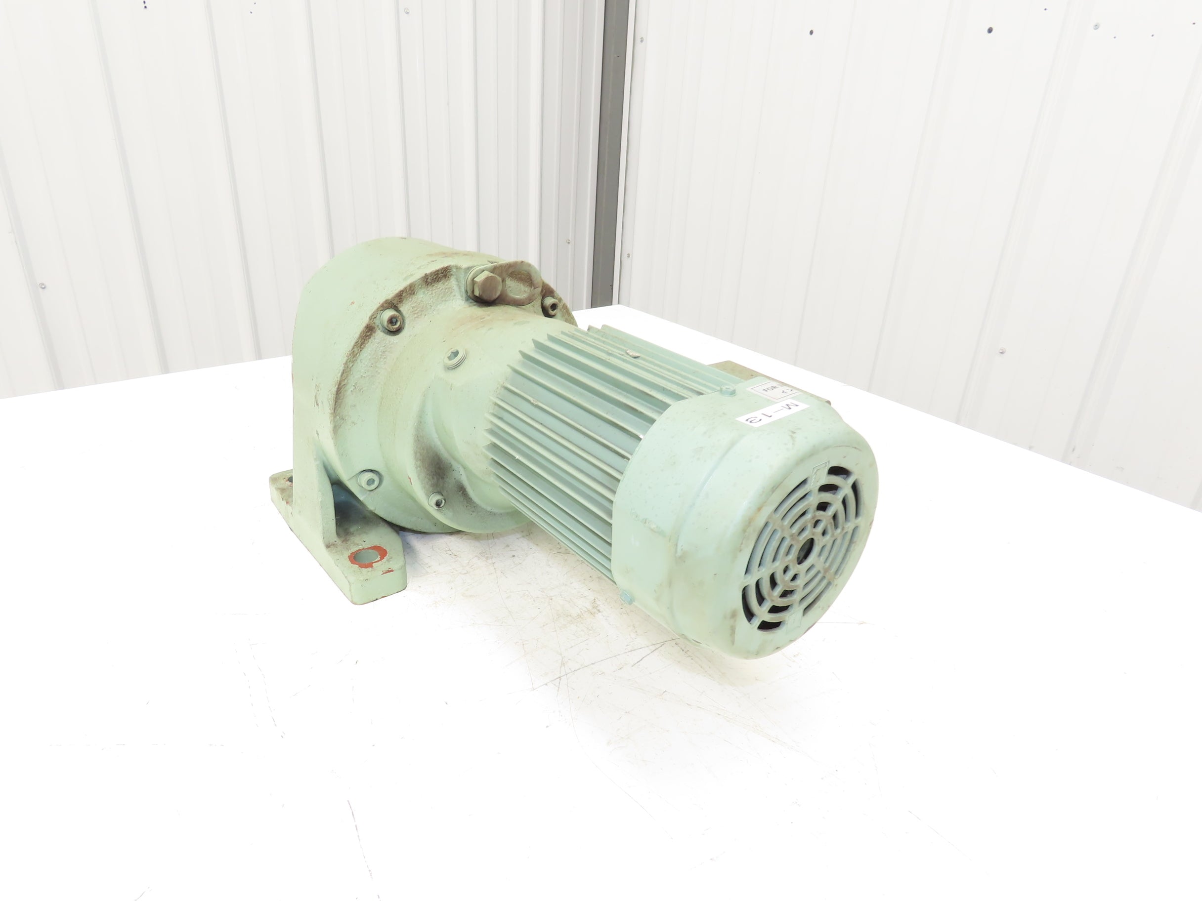 Tsubaki GMTA040-42L450BZ Inline Gear Motor 450:1 Ratio 4rpm .4kw 220V ...