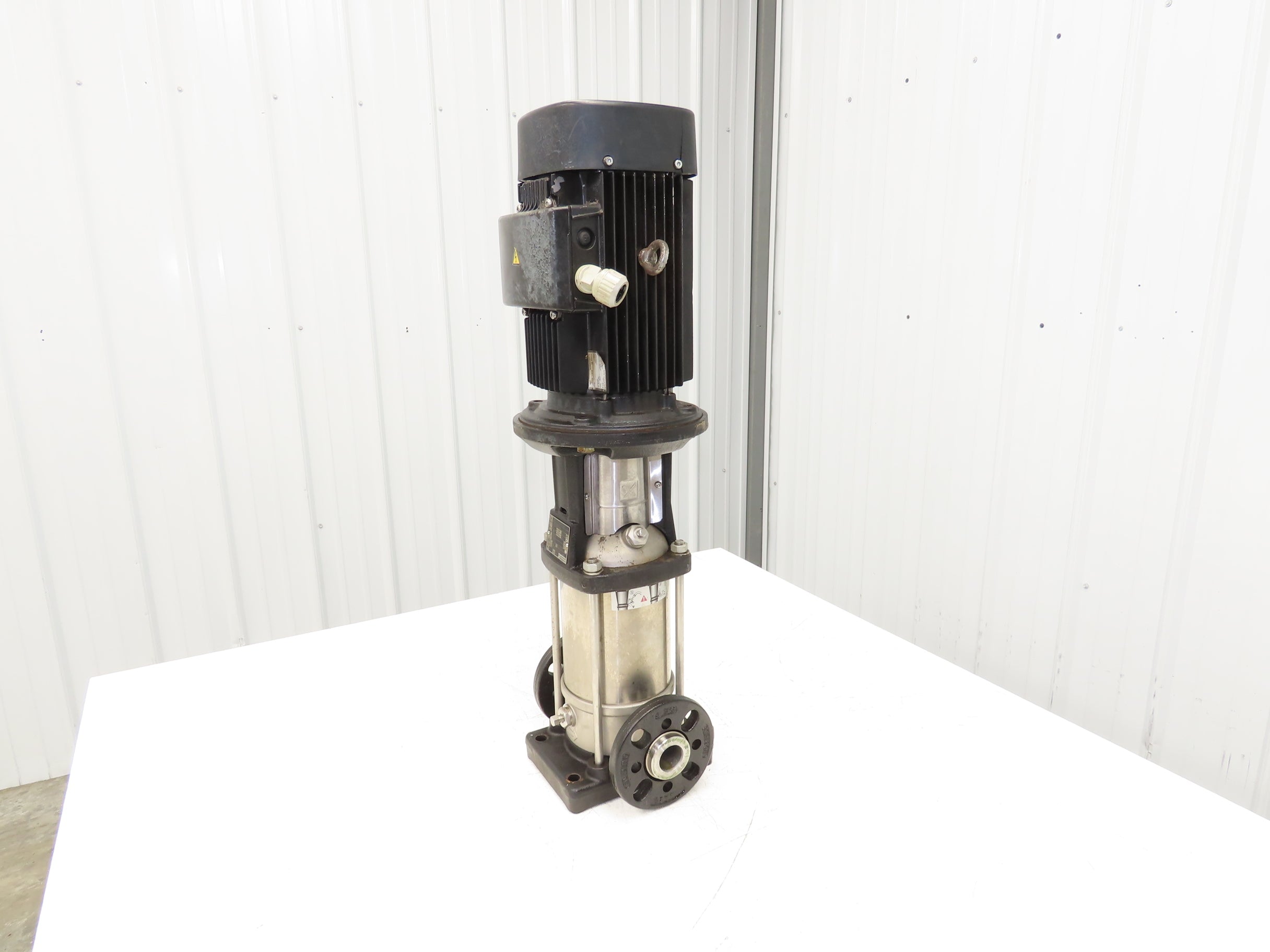 Grundfos CRN5-7 A-FGJ-G-V-HQQV Inline Centrifugal Pump 1-1/4" Flanged ...
