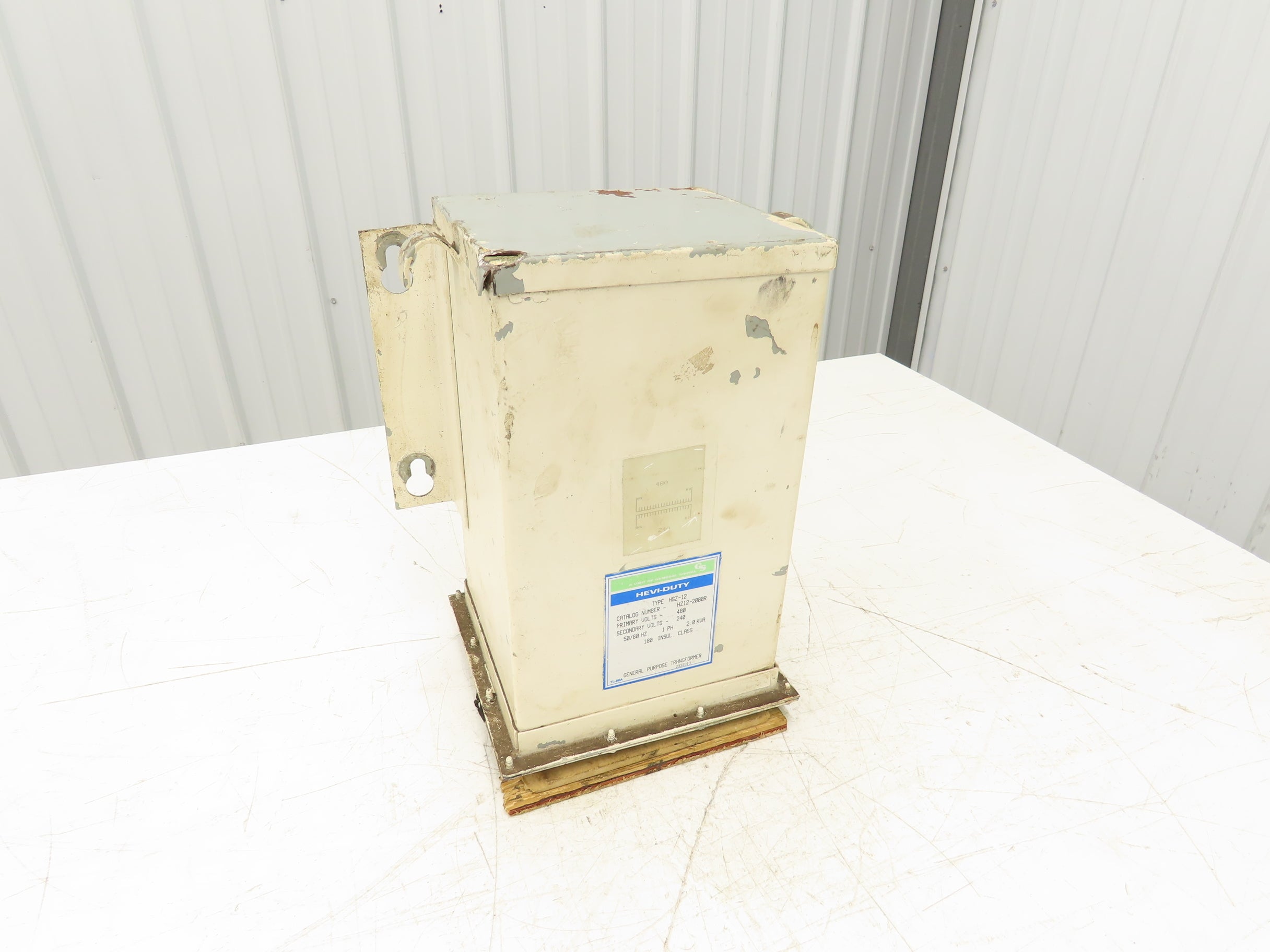 Hevi-Duty HZ12-2000R HSZ-12 Transformer 2kva 1PH 480HV 240LV Type 3R ...