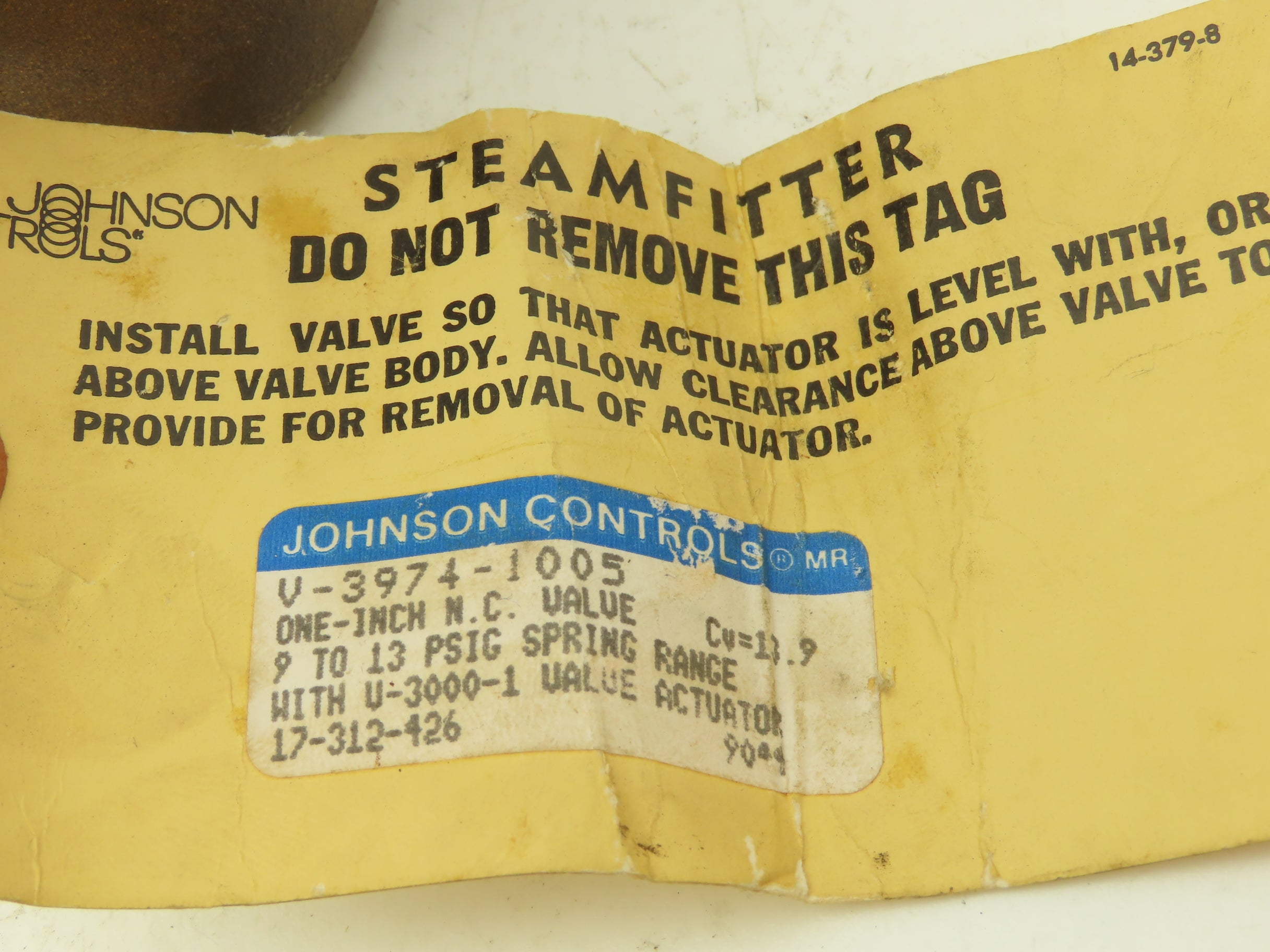 Johnson Controls Brass Valve 1" NPT 9-13PSIG w/V-3000-1 Diaphragm Actu ...