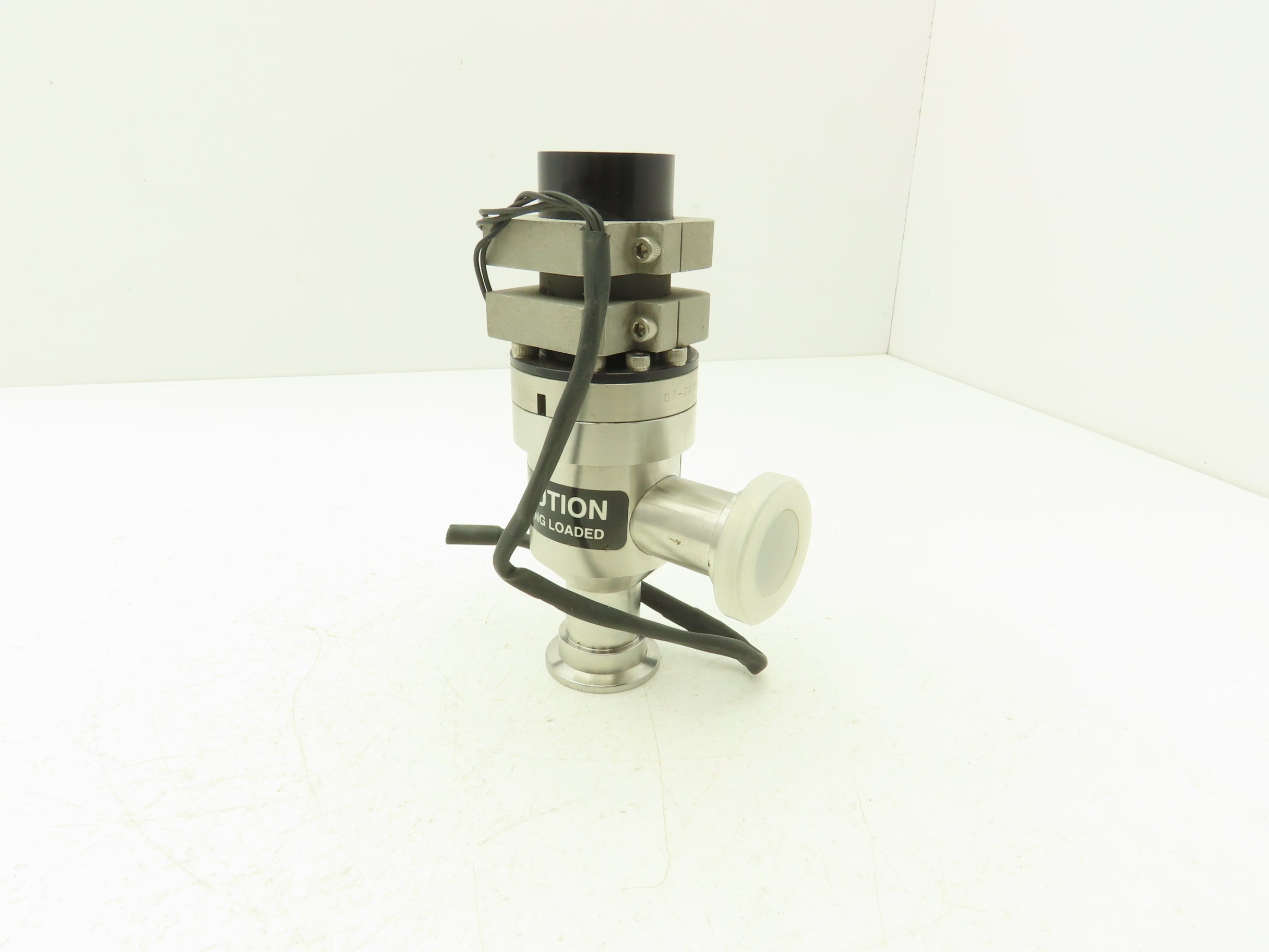 MDC KAV-100-P-02 Pneumatic Angle Solenoid Valve High Vacuum 1" Connect ...
