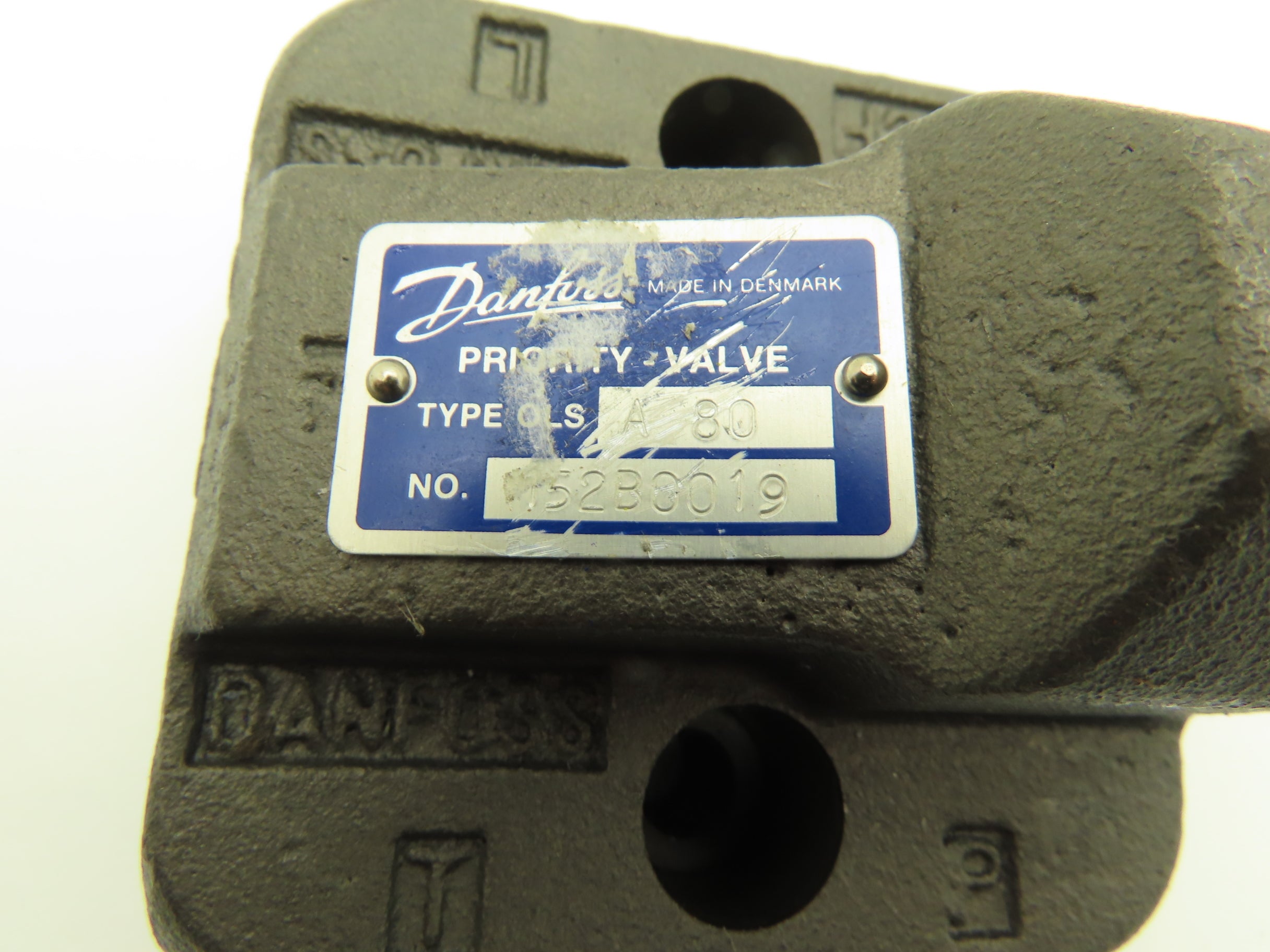 Danfoss OLSA80 Hydraulic Priority Steering Valve Manifold Cast Iron *R ...
