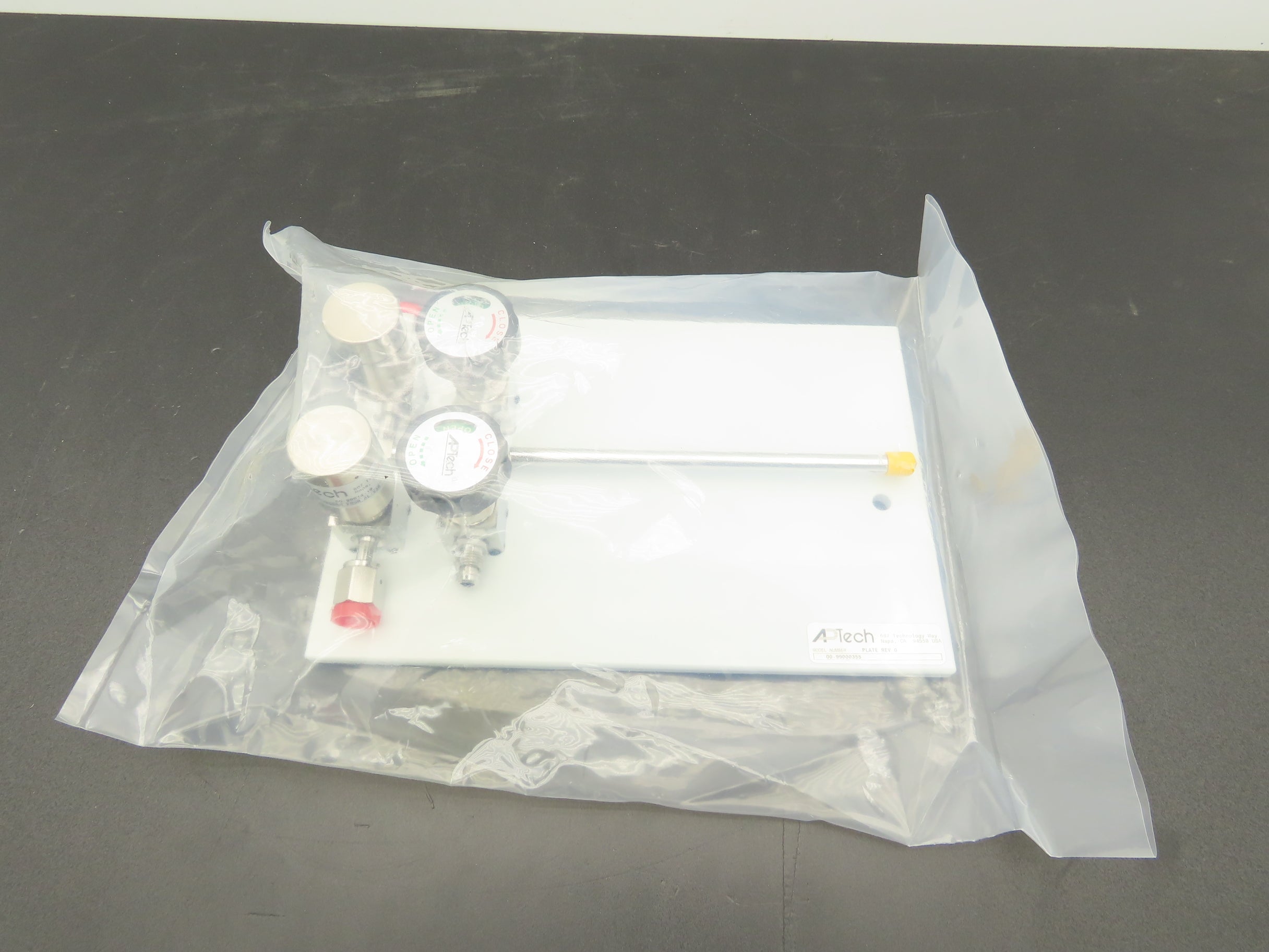 APTech AP3550/3650SM Four AL/238 Pneumatic Diaphragm Valve Assembly Ro ...