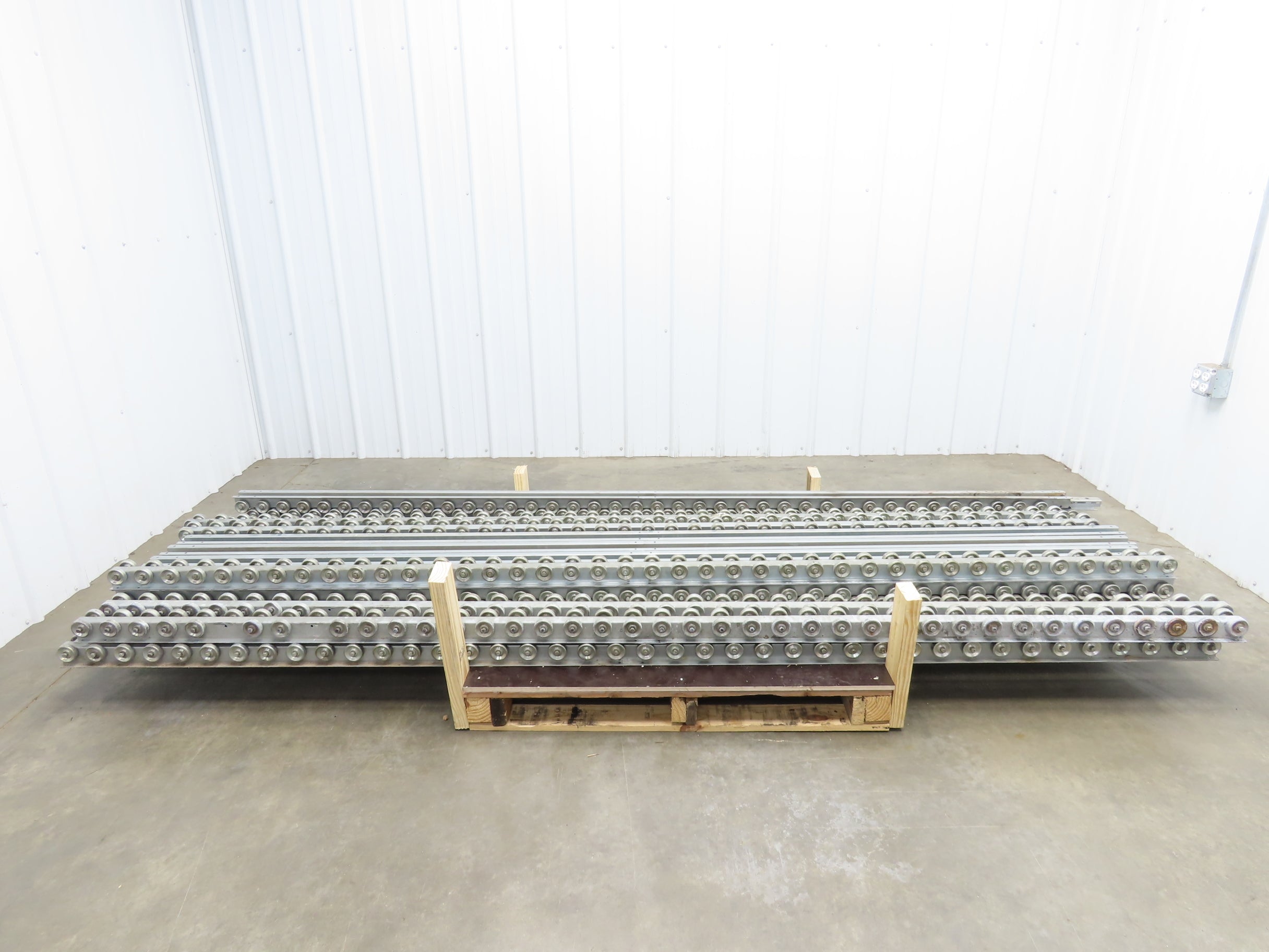 10' Pallet Rack Flow Rail Dual Skate Wheel Conveyor Track 119" Lot of ...