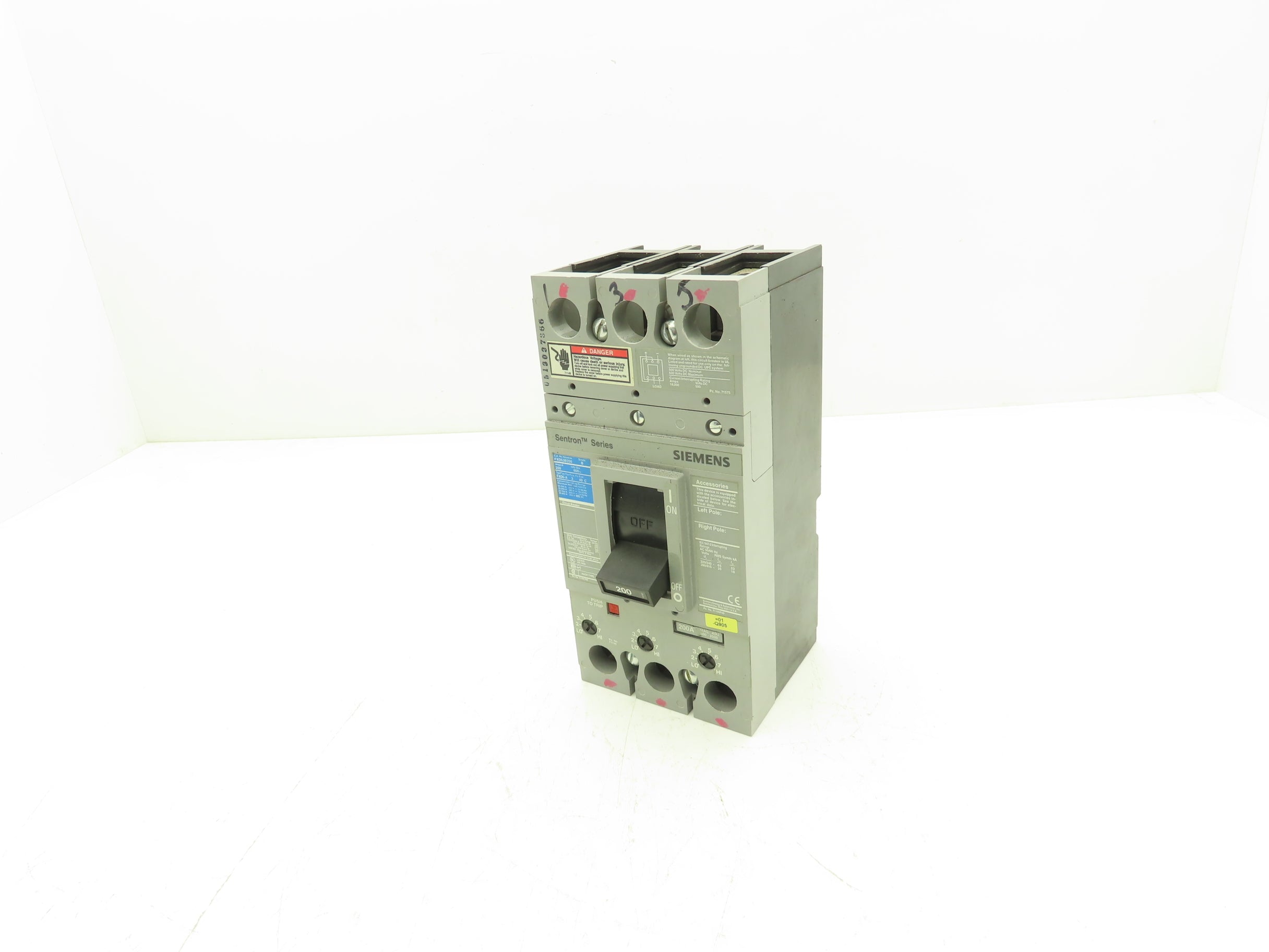 Siemens FXD63B200 Sentron Circuit Breaker 200A 3 Pole 600V FXD6-A Magn ...