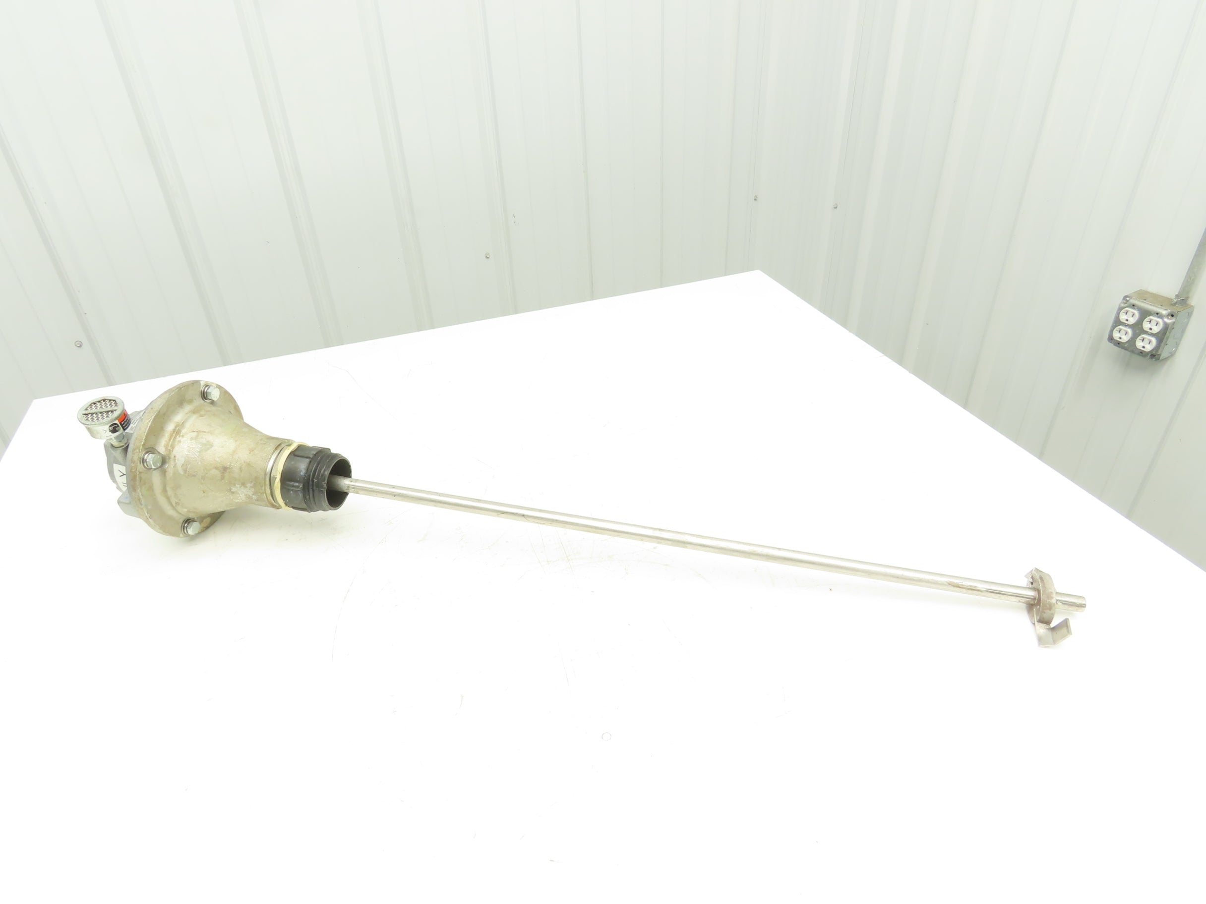 Gast 2AM-NRV-90 Pneumatic Air Motor Drum Mixer 2" Bung Agitator 30" St ...