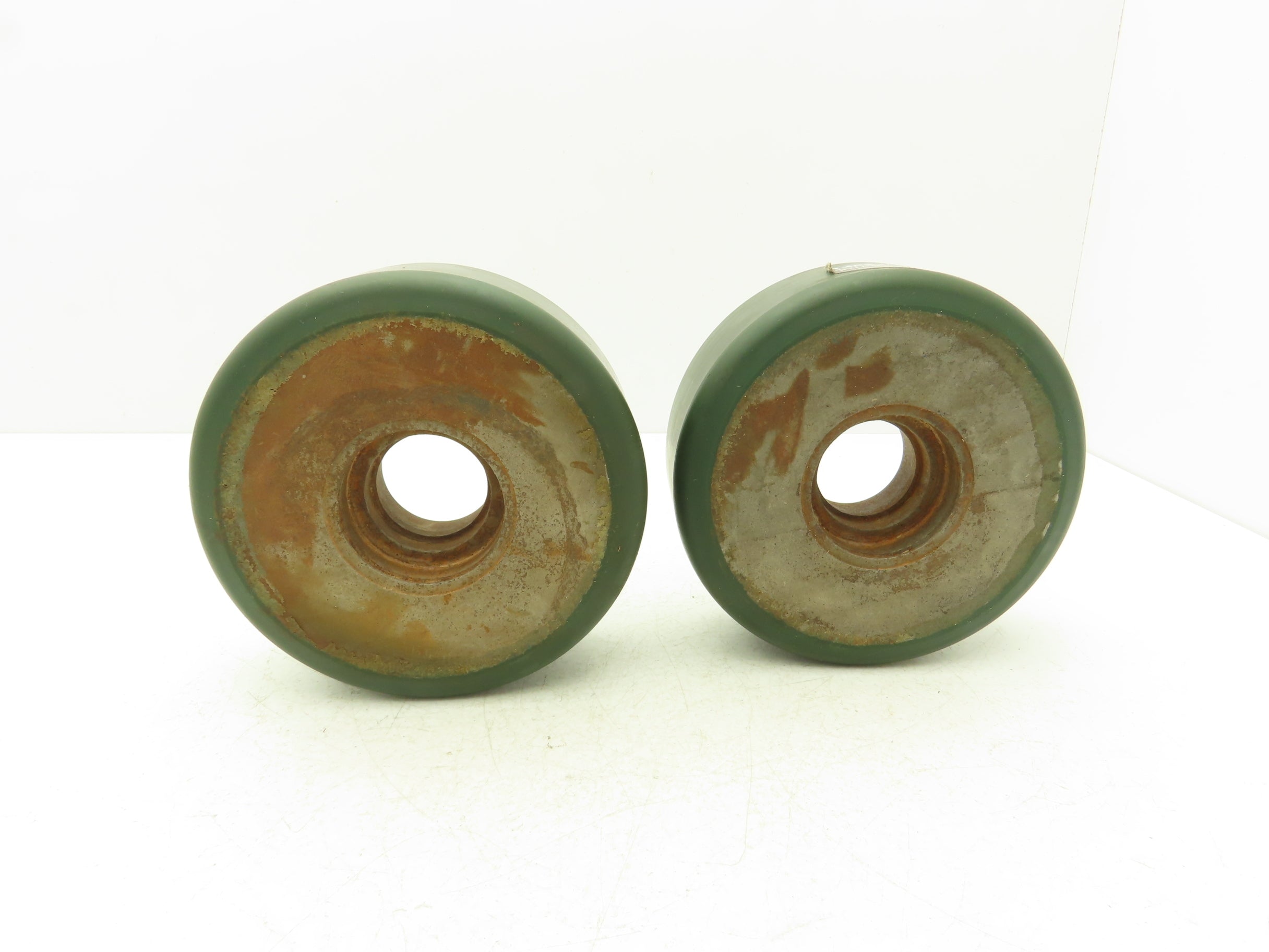 Raymond Thombert 2575A0 Industrial Wheel Resilient Solid 7x3.62" T103N ...