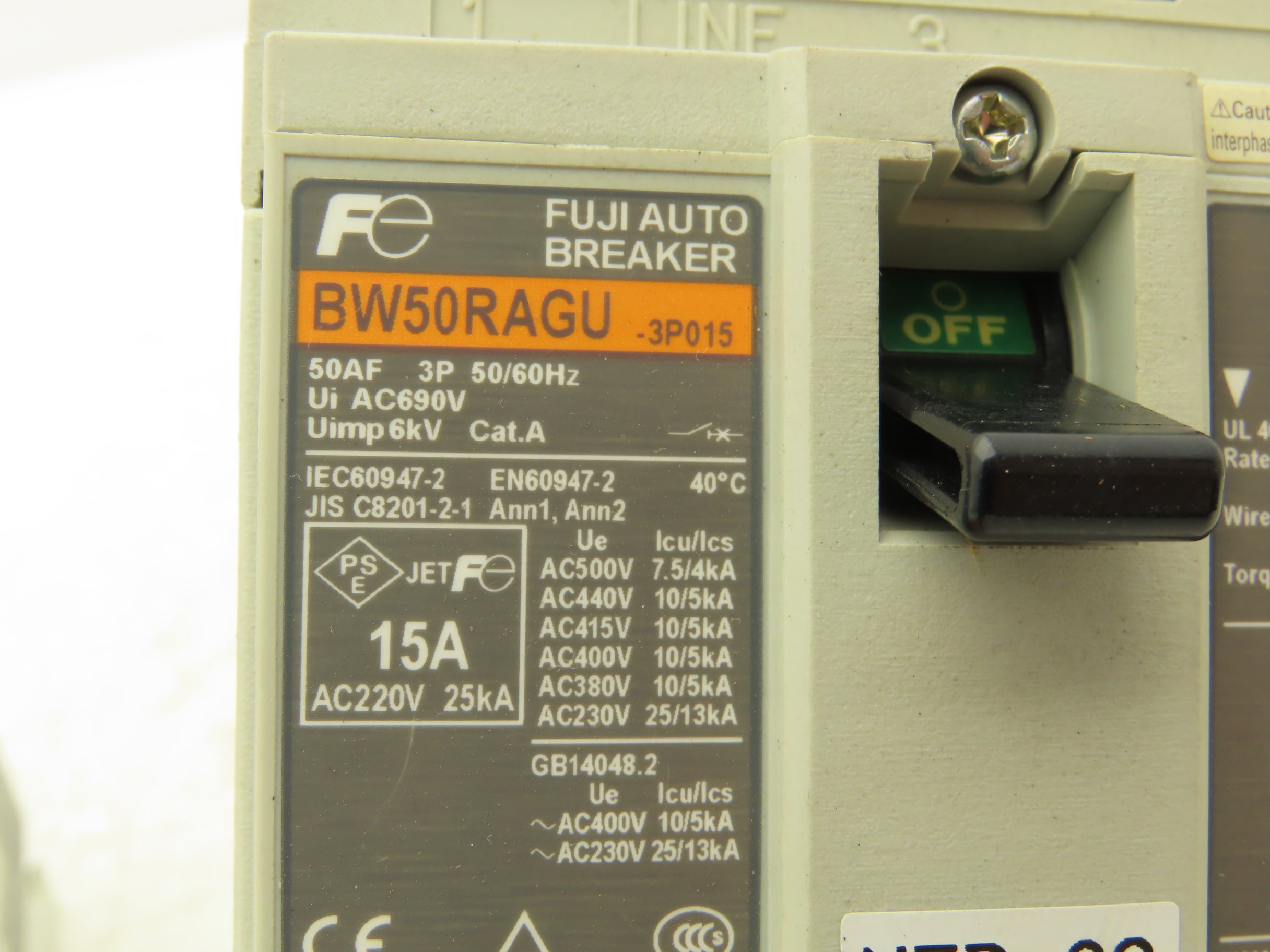 Fuji BW50RAGU3P015 3-Pole Auto Circuit Breaker 15A 500V 3Ph Molded Cas ...