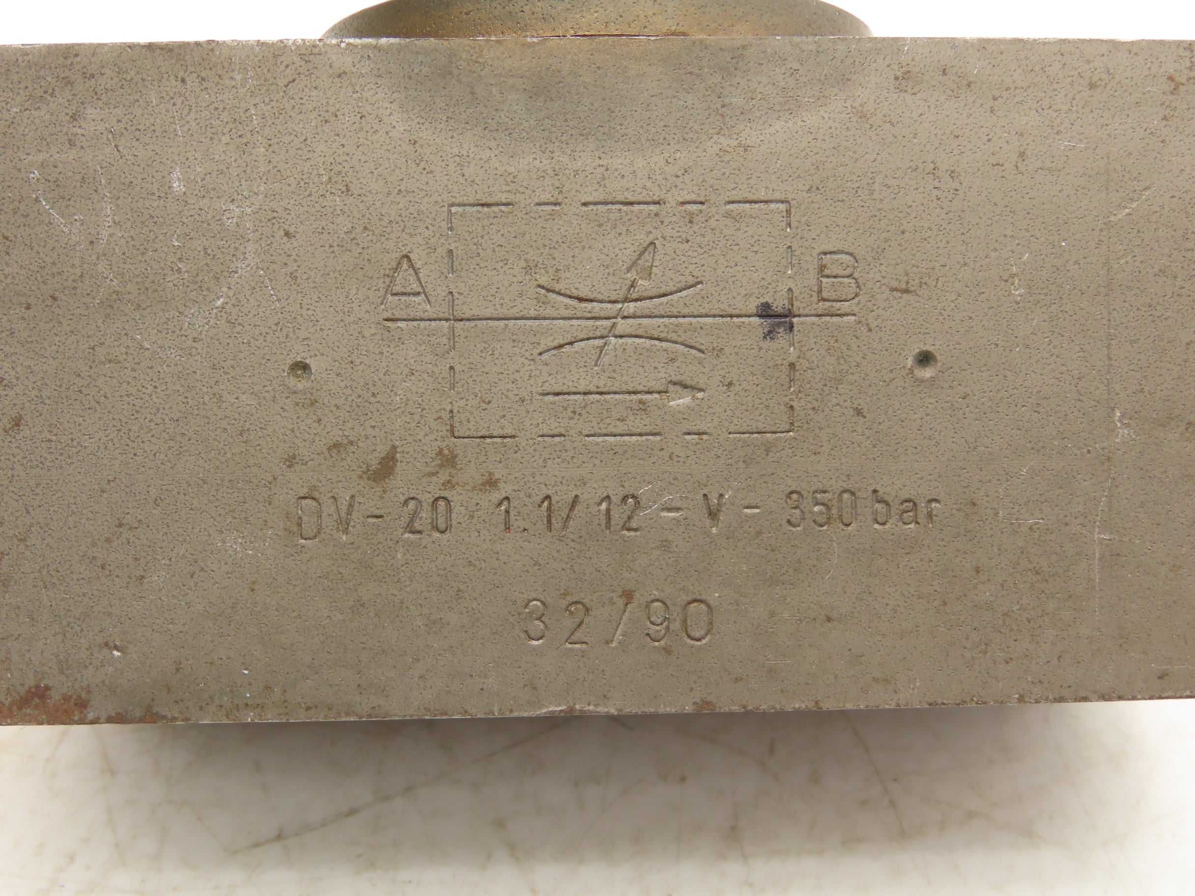 Hycon DRV-20-01.1/12 Hydraulic Flow Control Needle Valve 1-1/4 NPT 500 ...